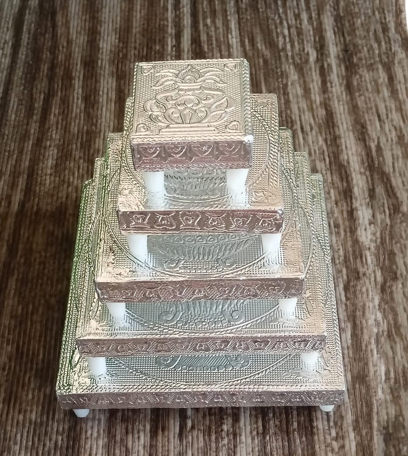 Buy Tiny Souls White Leg Manai for Pooja Online at Low Prices in India ...