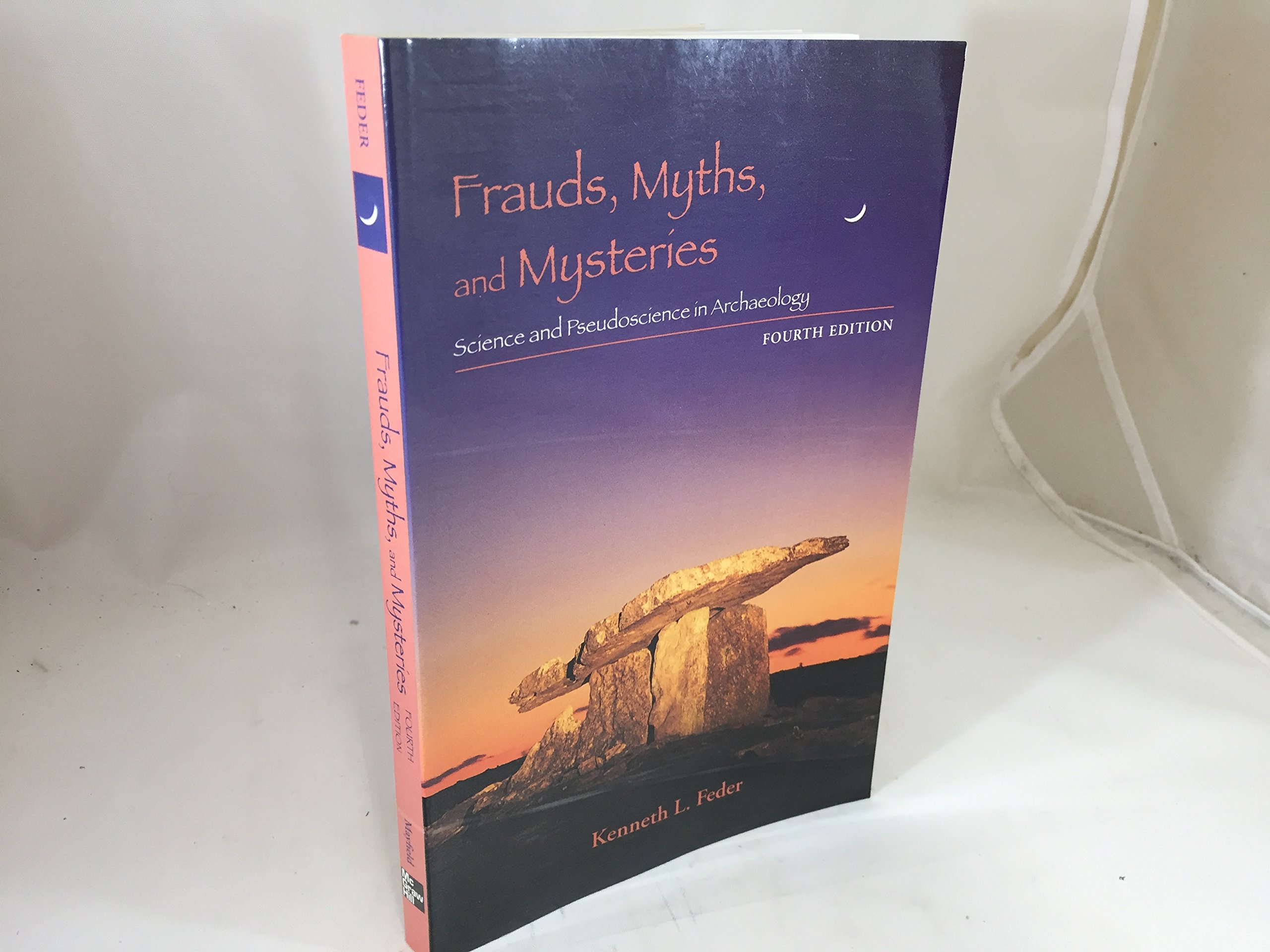 Amazon.com: Frauds, Myths, and Mysteries: Science and Pseudoscience in ...