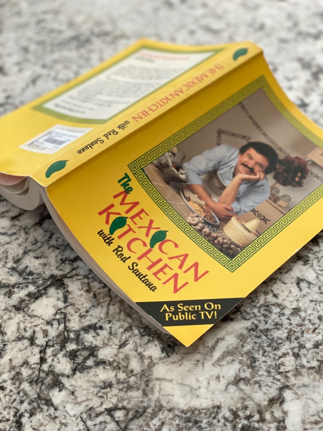 The Mexican Kitchen With Rod Santana: Santana, Rod: 9780963676306 ...