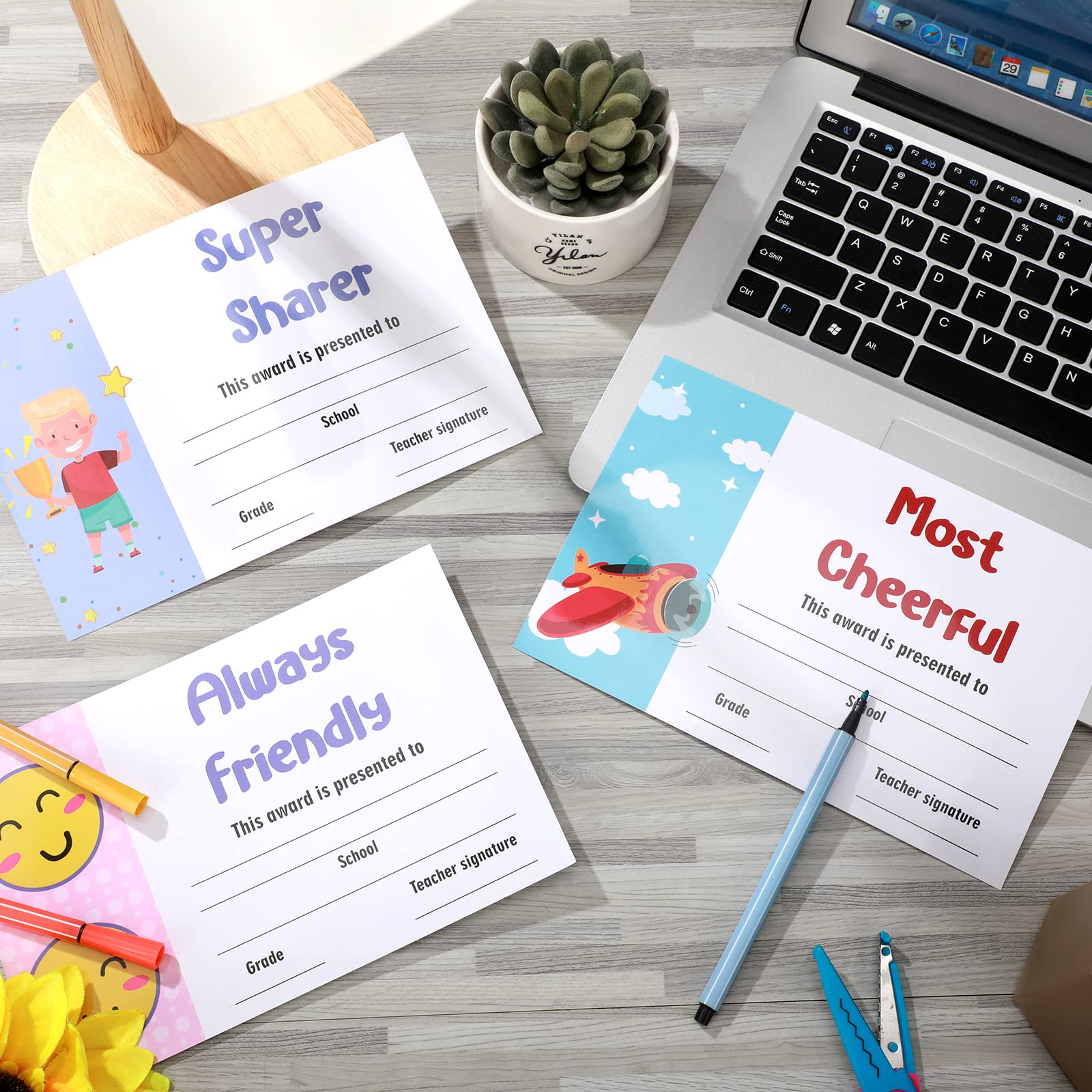 Snapklik.com : 45 Pcs End Of School Year Superlatives Certificates ...