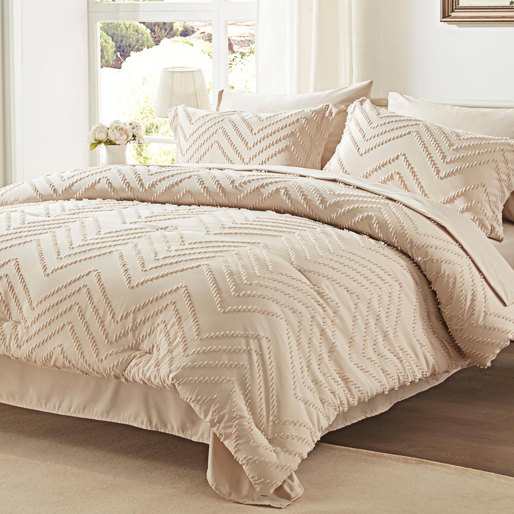 Amazon.com: Monbix 7 Piece Comforter Sets and Fleece Throw Blanket ...