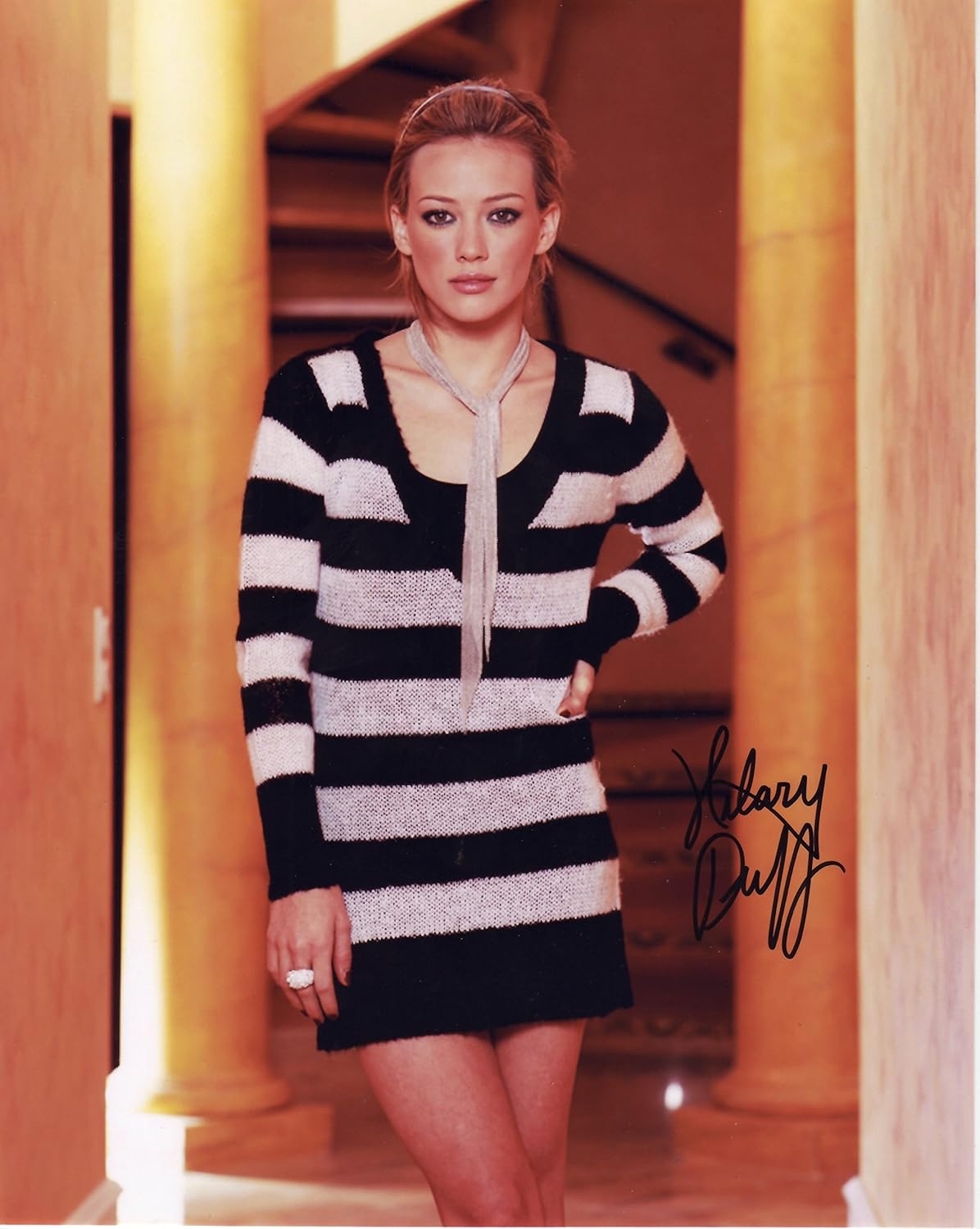 Amazon.com: Hilary Duff Autograph Signed 8 x 10 Photo: Home & Kitchen