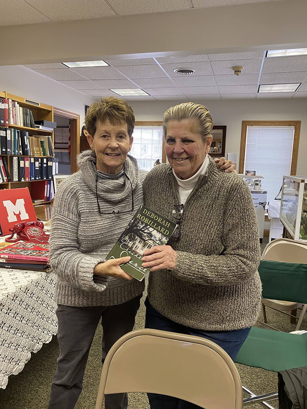 The Crickets Dance: Robillard, Deborah, Zimmerman, Carol: 9781691710829 ...