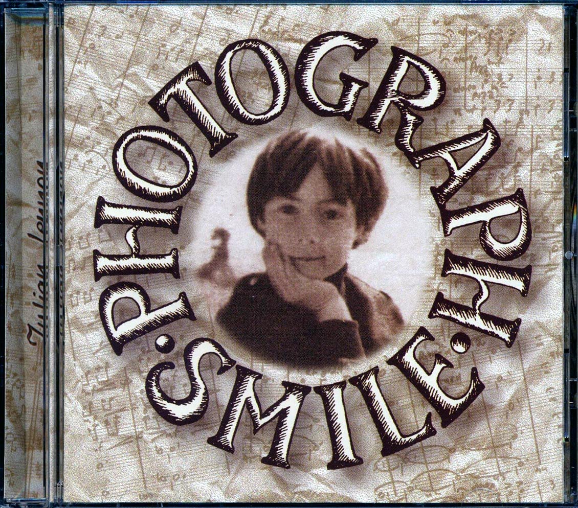 Amazon.com: Photograph Smile: CDs y Vinilo