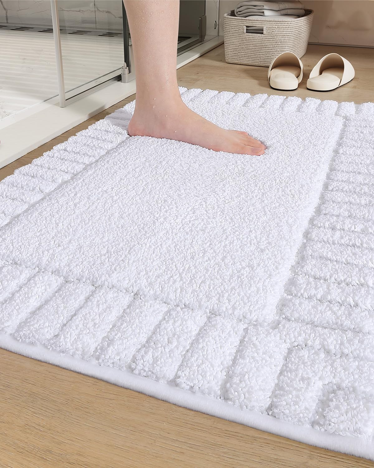 Amazon.com: Color&Geometry Standard Sized Bath Rugs Non Slip Washable ...