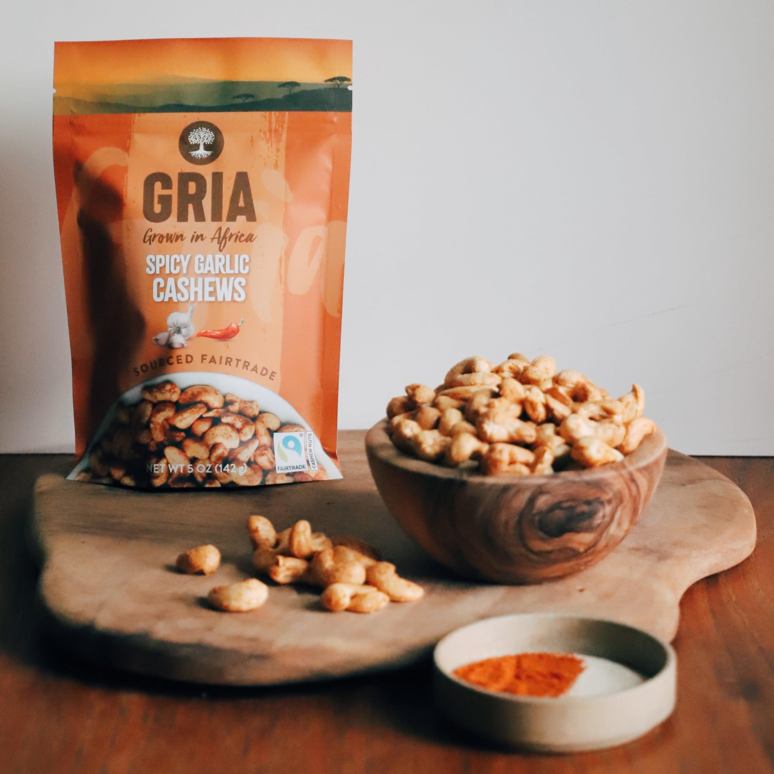 Amazon.com : Spicy Garlic Fairtrade Cashews, 5 oz (Pack of 1) : Grocery ...
