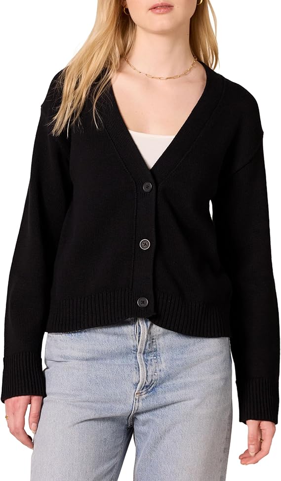 Amazon.com: Amazon Essentials Women's Relaxed Fit V-Neck Cropped ...