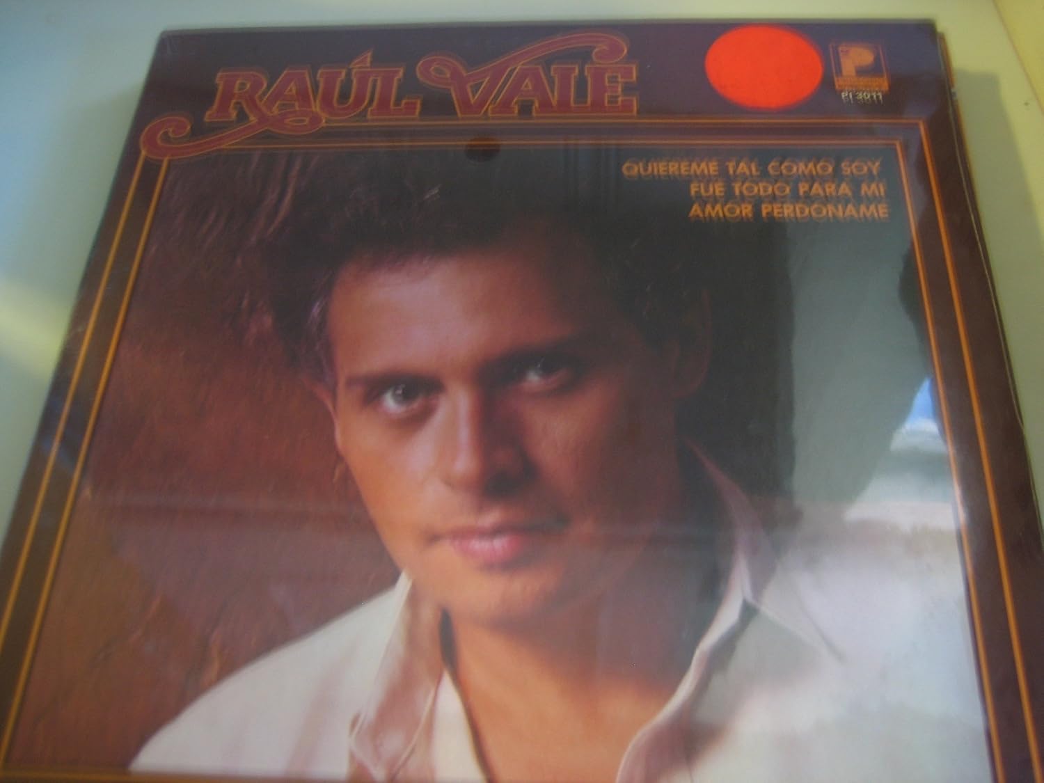 Raul Vale - Raul Vale - Amazon.com Music