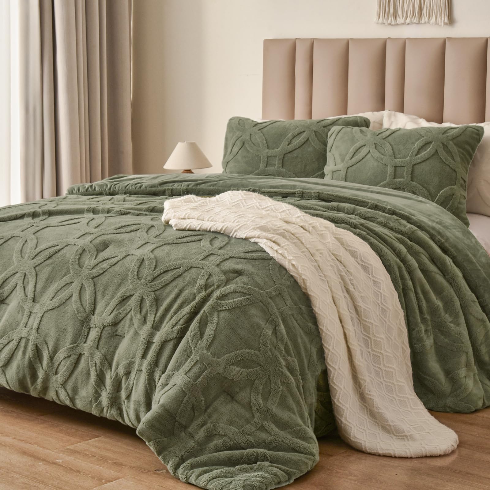 Amazon.com: PHF 3 Pieces Sherpa Fleece Comforter Set Queen Size, Super ...