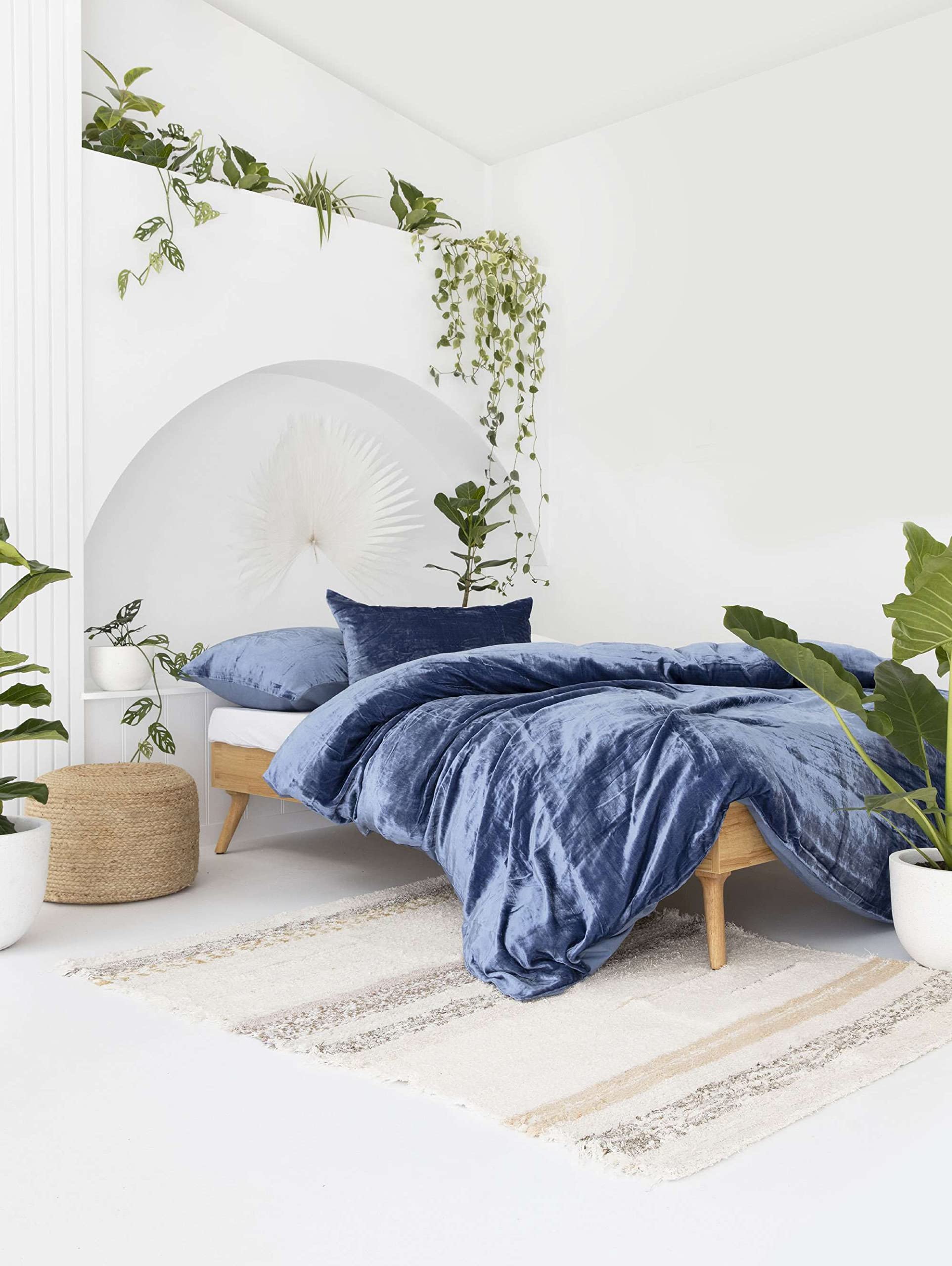 Amazon.com: Treen Art Blue Velvet Duvet Cover Set Full Size 3 Pieces, 1 ...