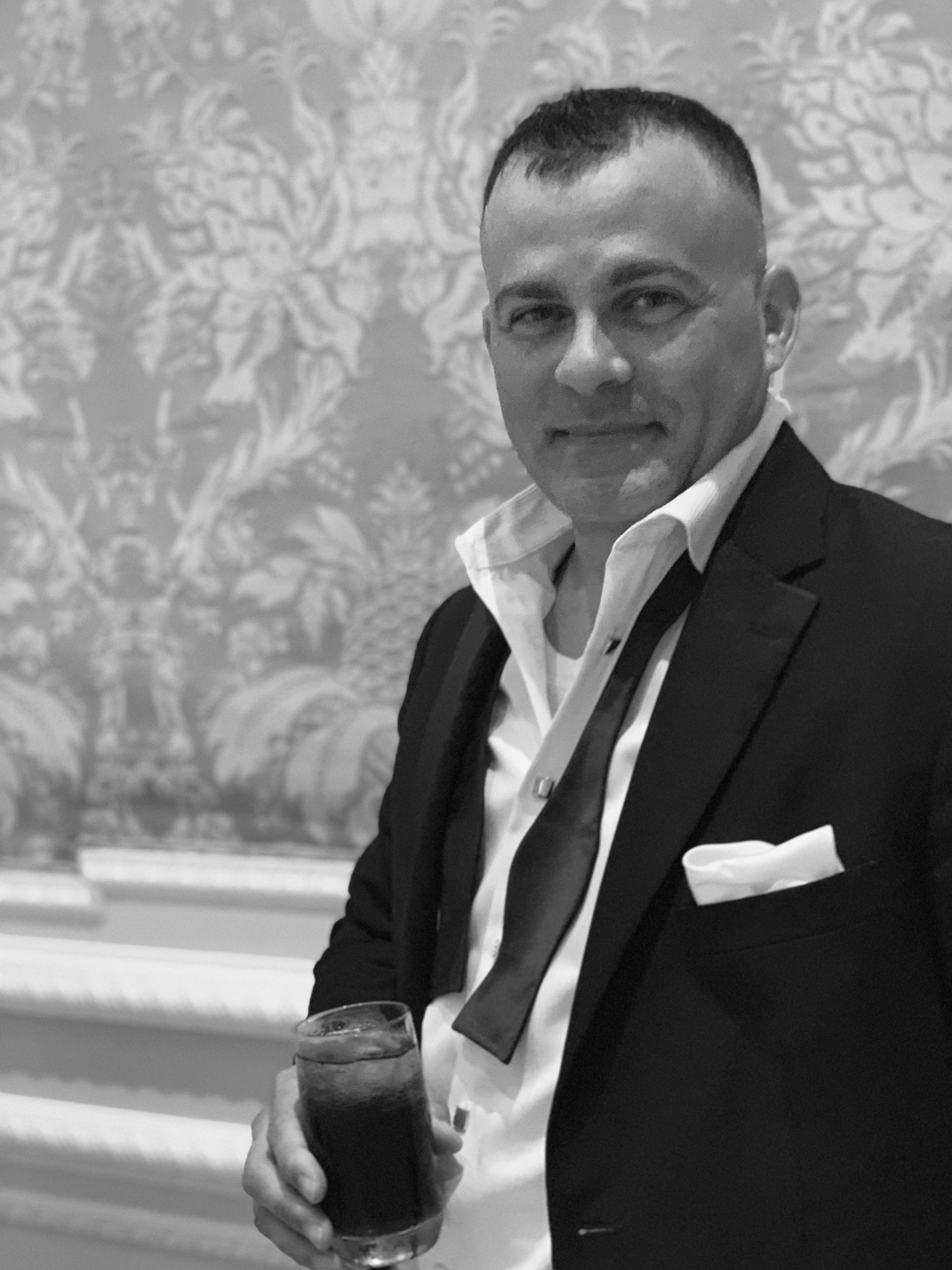 Amazon.com: Anthony Berrios: books, biography, latest update
