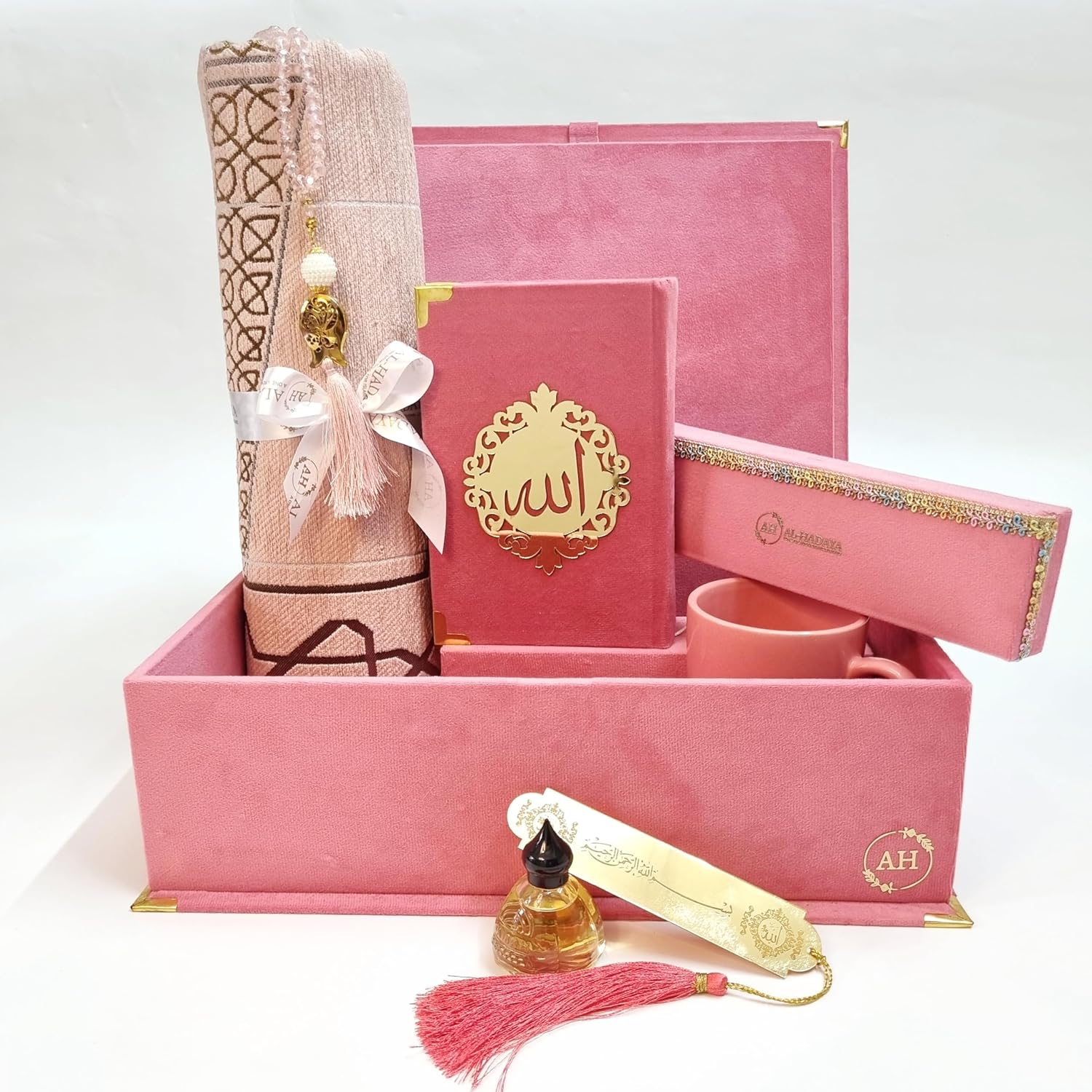 AL-HADAYA Islamic Luxury Gift Box | Premium Velvet Quran & Prayer Mat ...