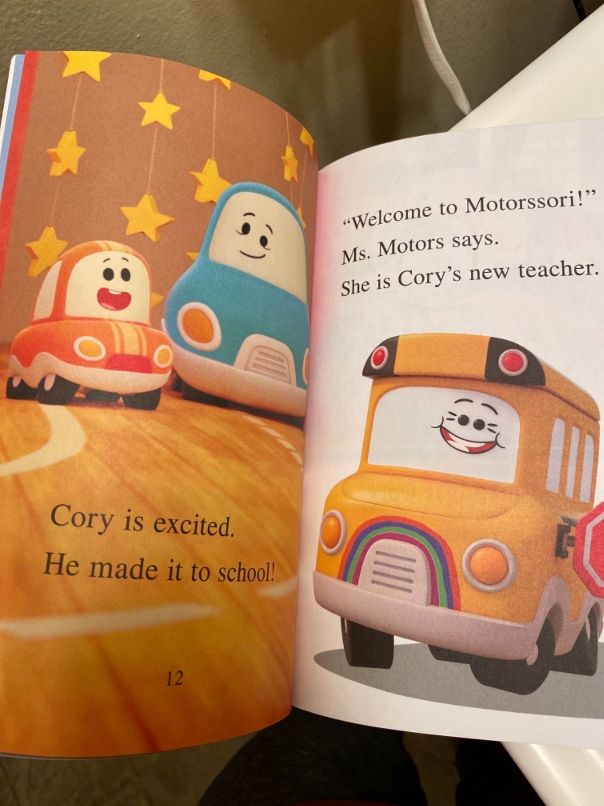 Amazon.com: Go! Go! Cory Carson: Cory's First Day of School (My First I ...