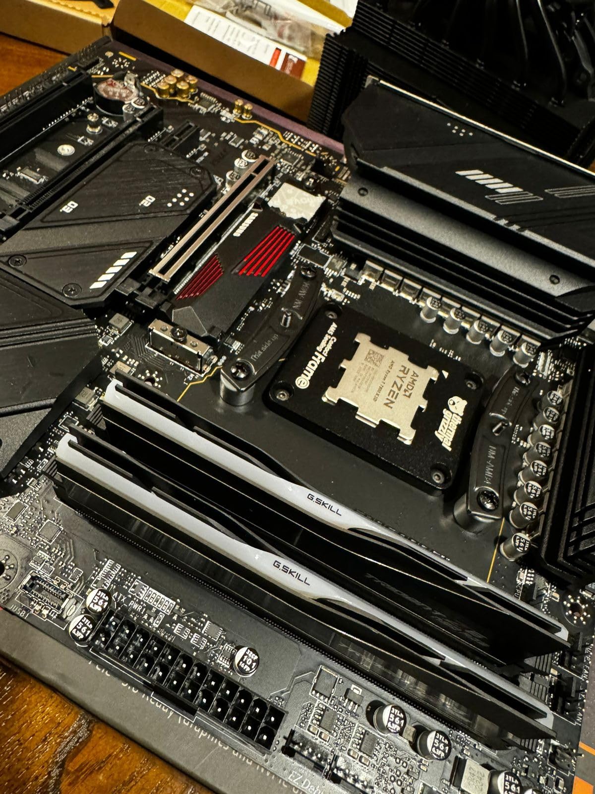 Amazon.in: Buy MSI MAG X670E Tomahawk WiFi Motherboard, ATX - Supports ...