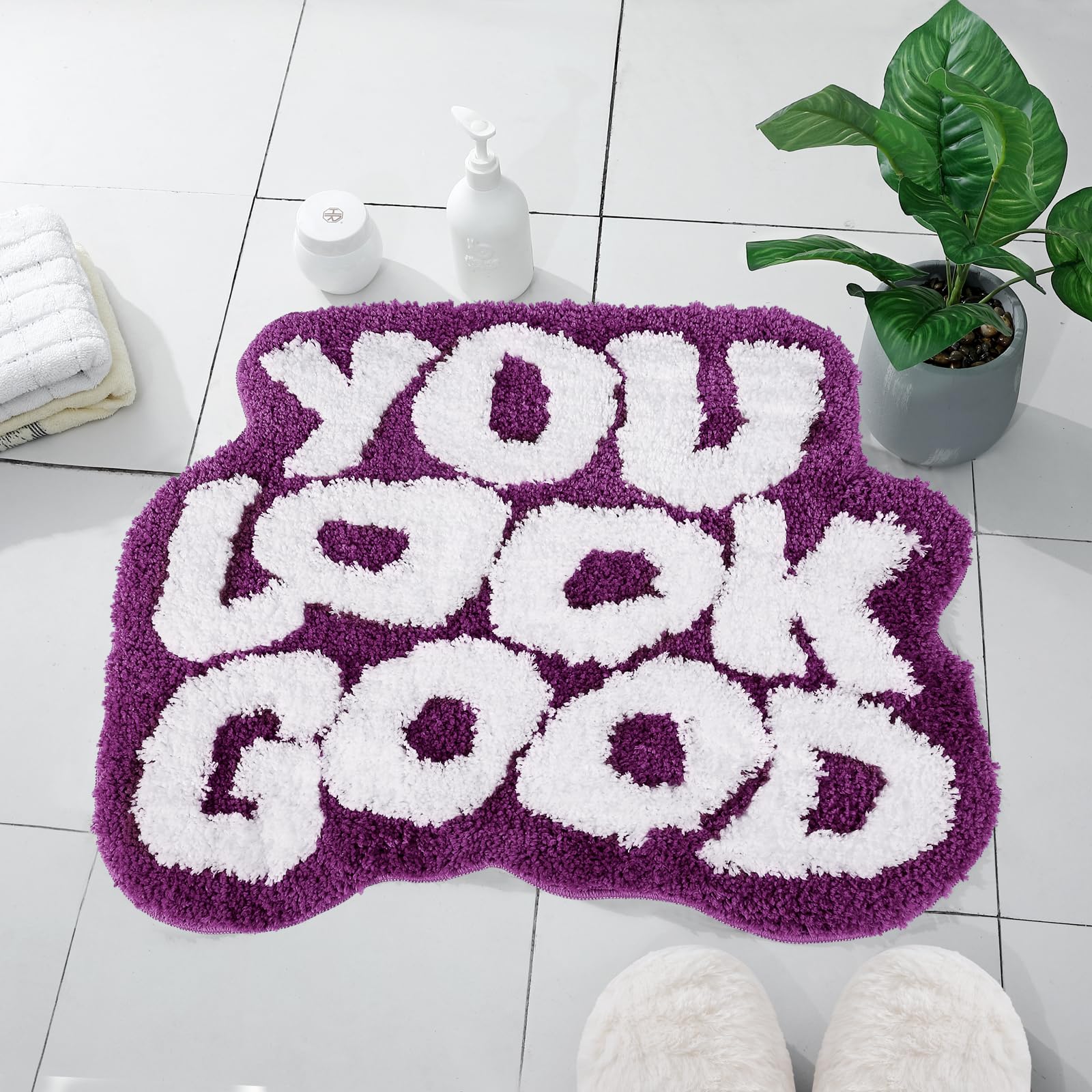 Amazon.com: TOIVO You Look Good Bath Mat - Stylish Funny Purple ...