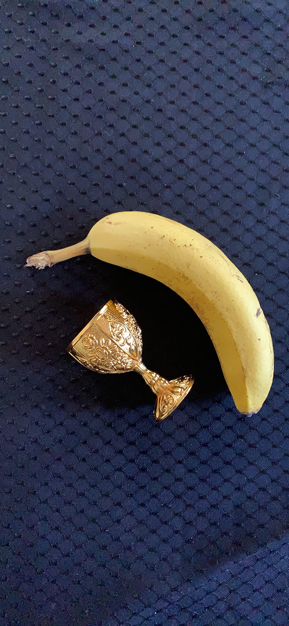 Amazon.com | OKJHFD 2Pcs Mini Golden Goblet, Chalice Goblet Cups ...