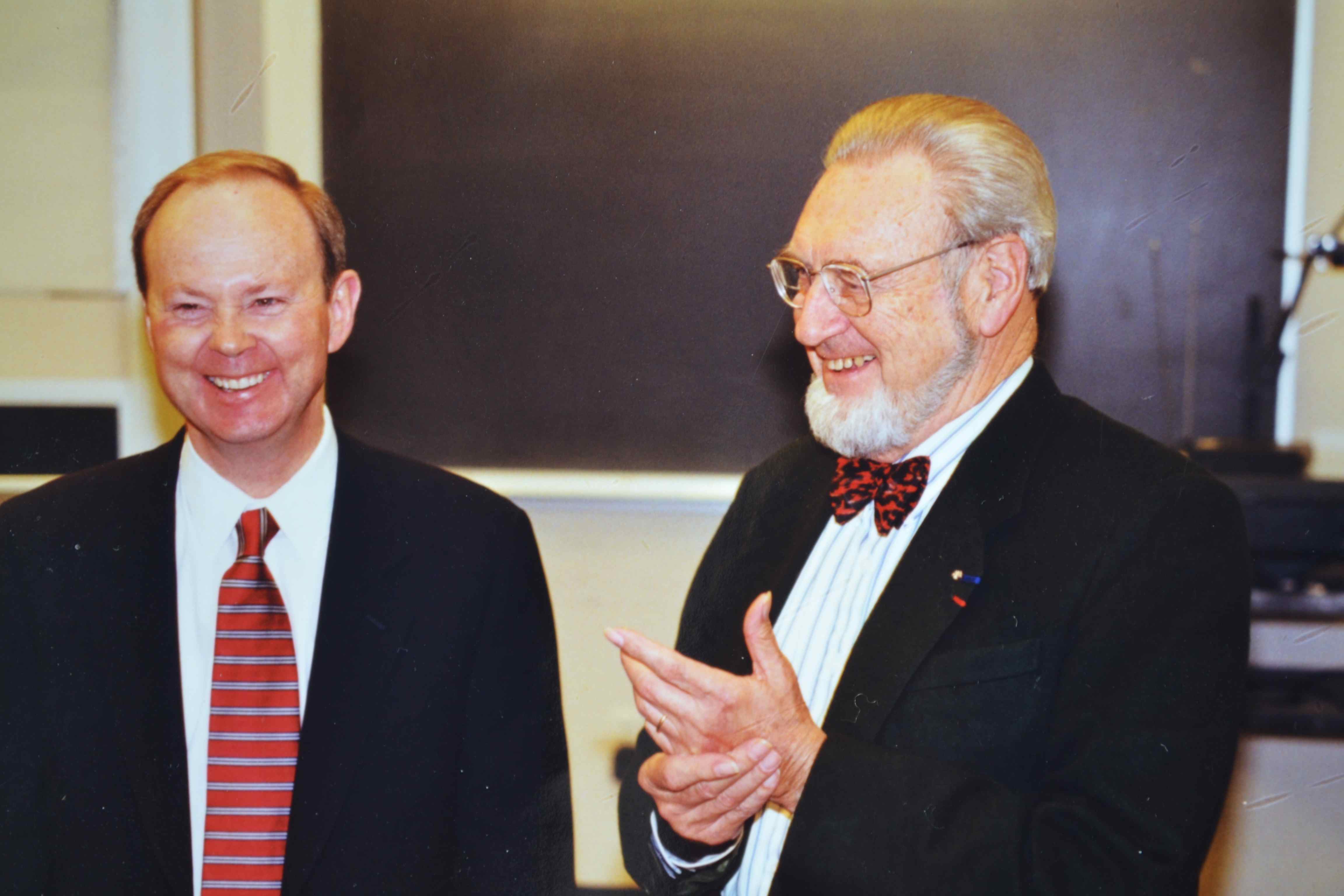 Amazon.com: Mike Magee MD: books, biography, latest update