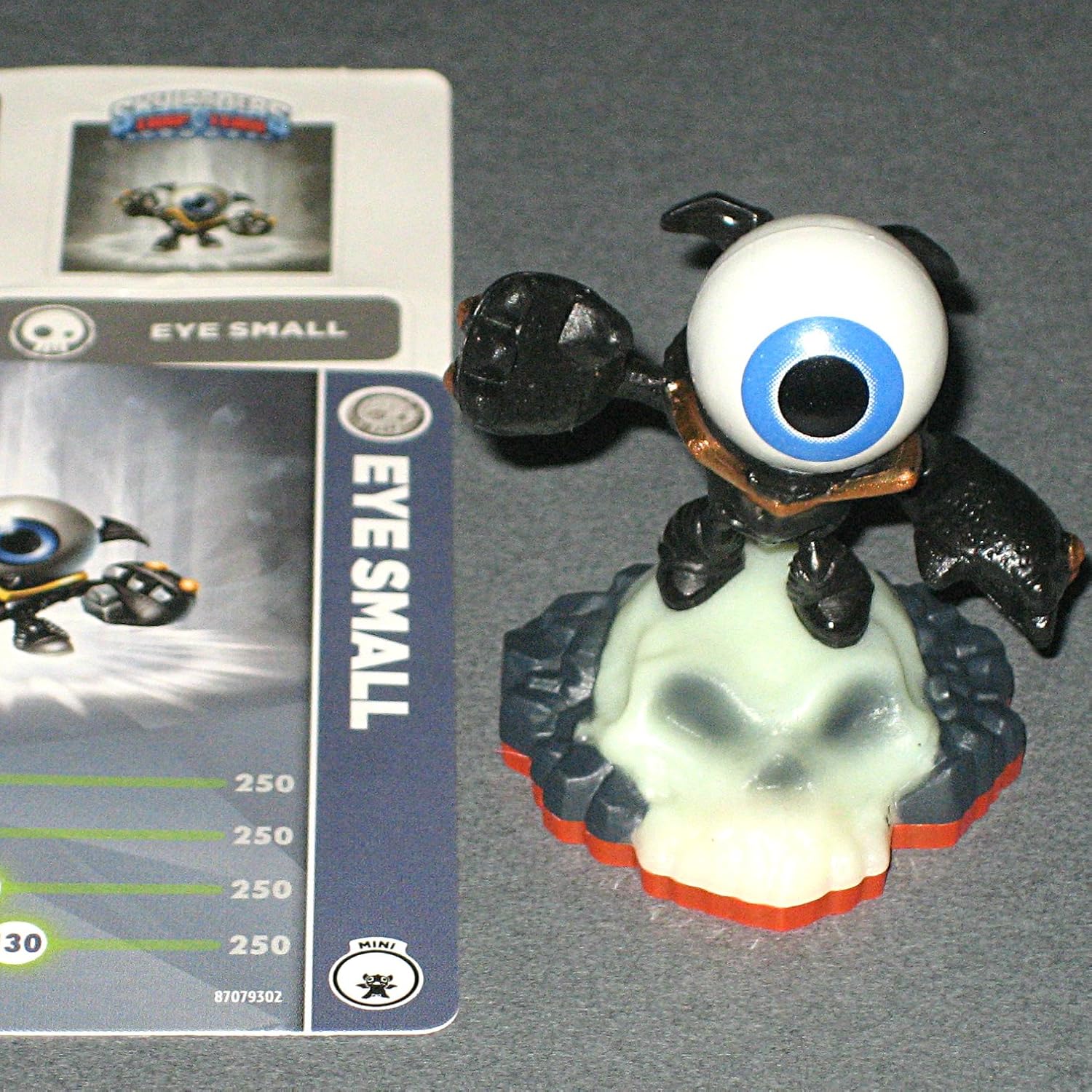 Amazon.com: Eye Small Skylanders Trap Team Single Character (includes ...