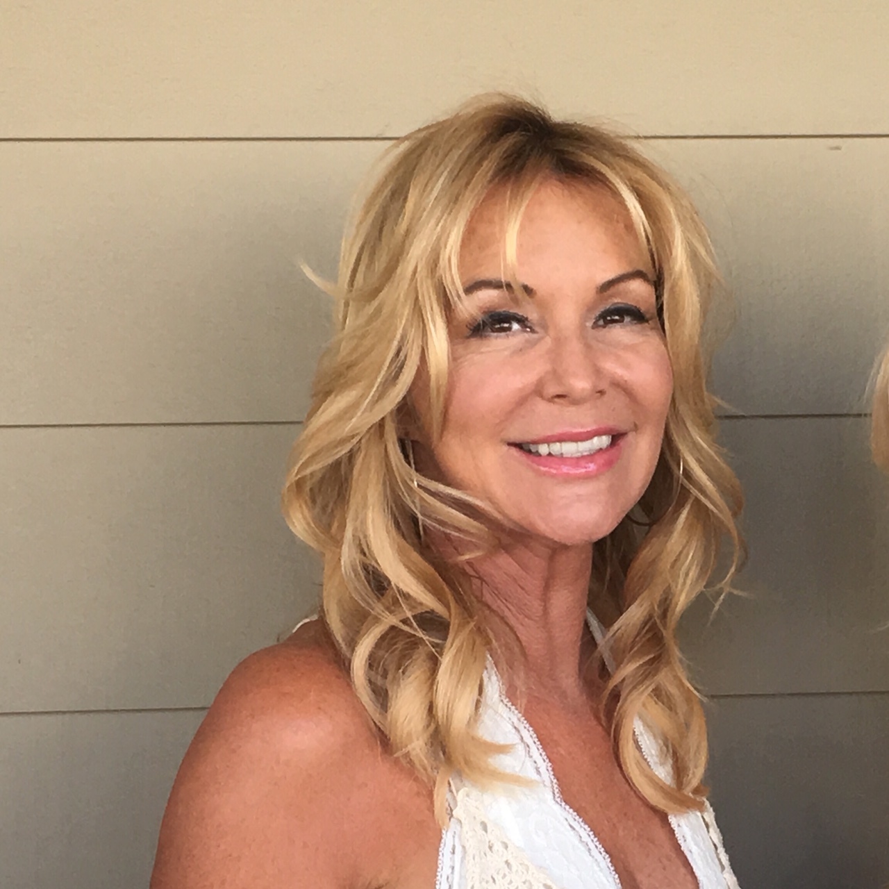 Deborah Richards's Instagram, Twitter & Facebook on IDCrawl