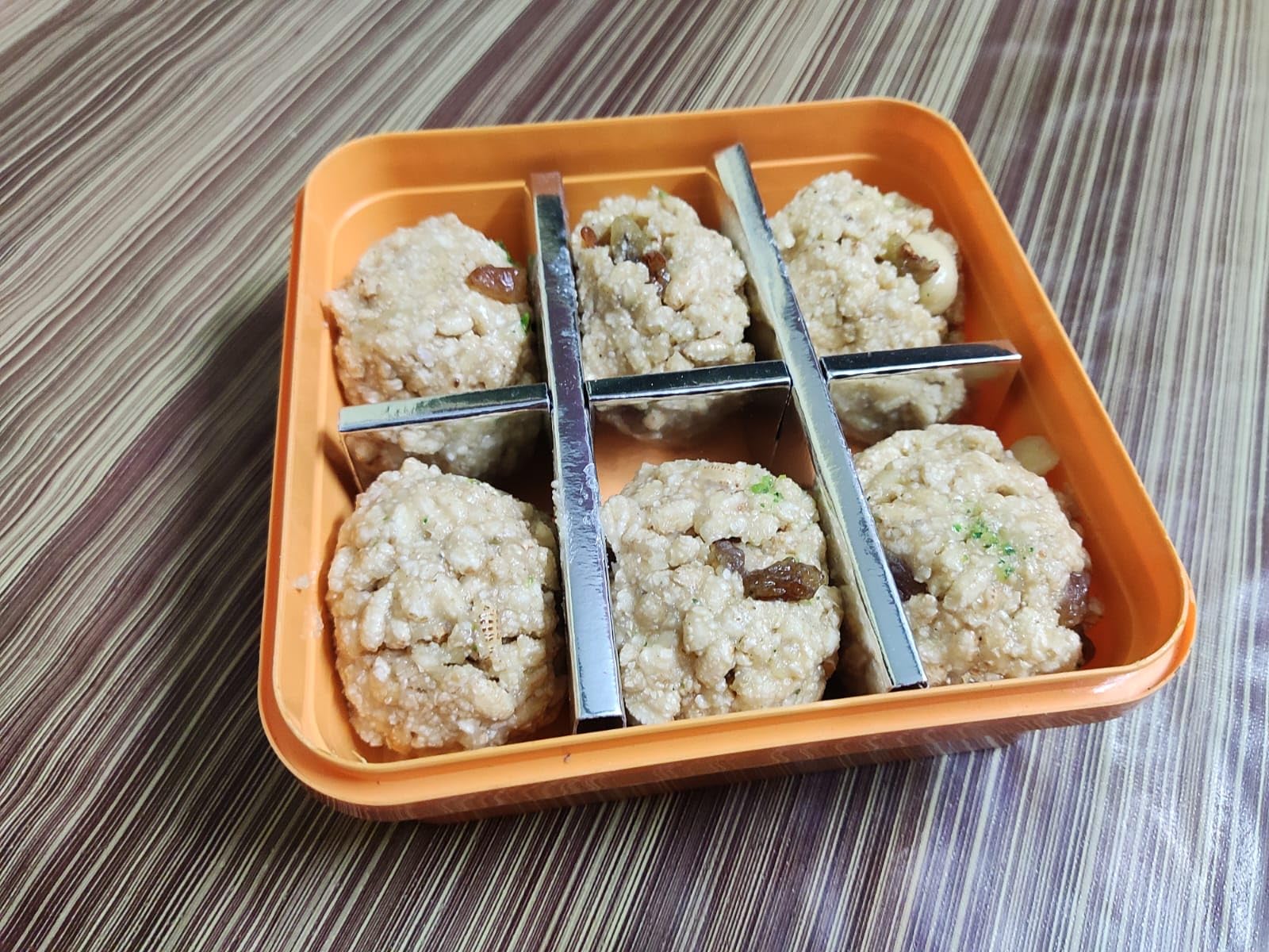 JOYNAGAR BRAND Original Joynagarer Khirer Moa 12 Pcs | Indian Mithai ...