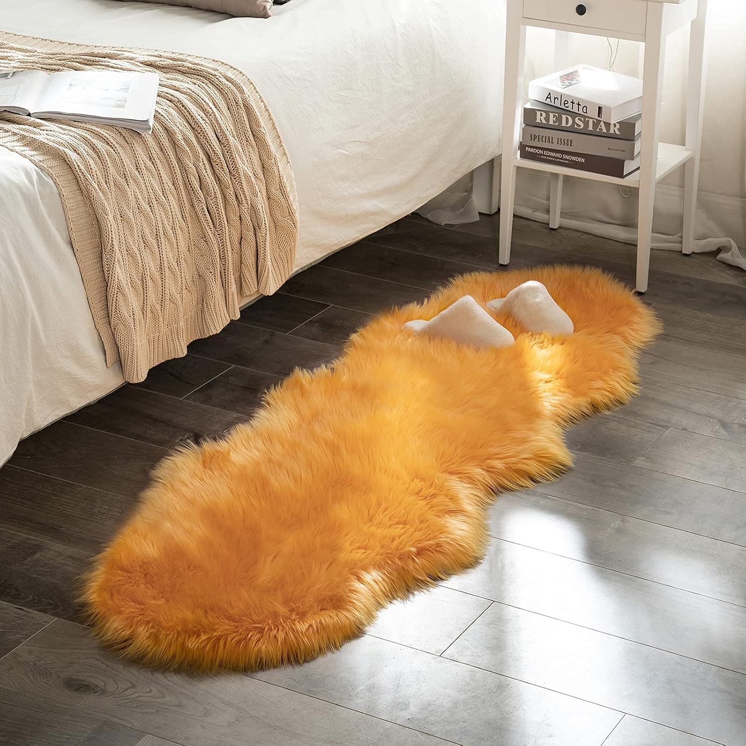 Amazon.com: MIULEE Luxury Super Soft Fluffy Area Rug Faux Fur Sheepskin ...