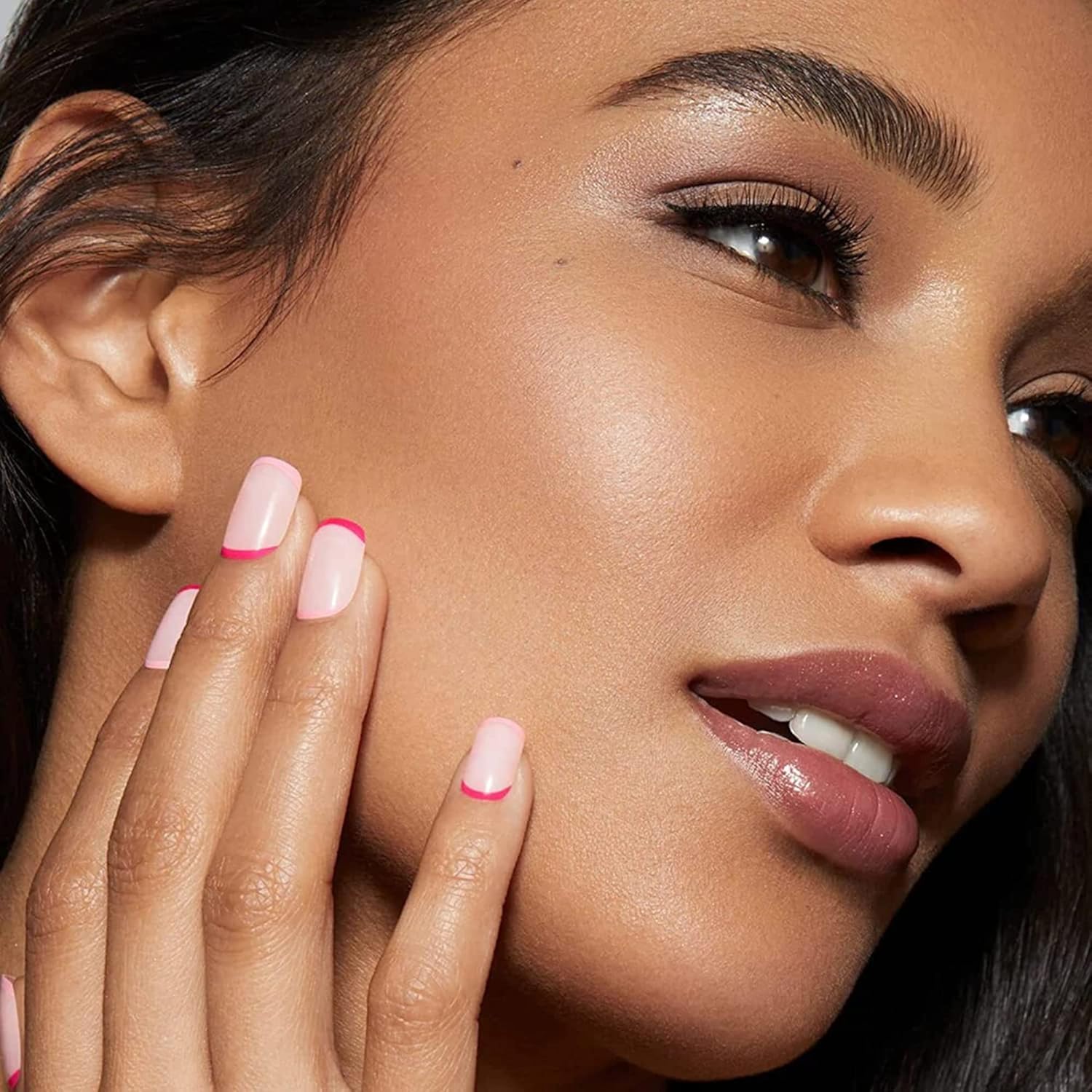 Amazon.com: Static Nails Reusable Pop-On Manicure Set - Reverse French ...