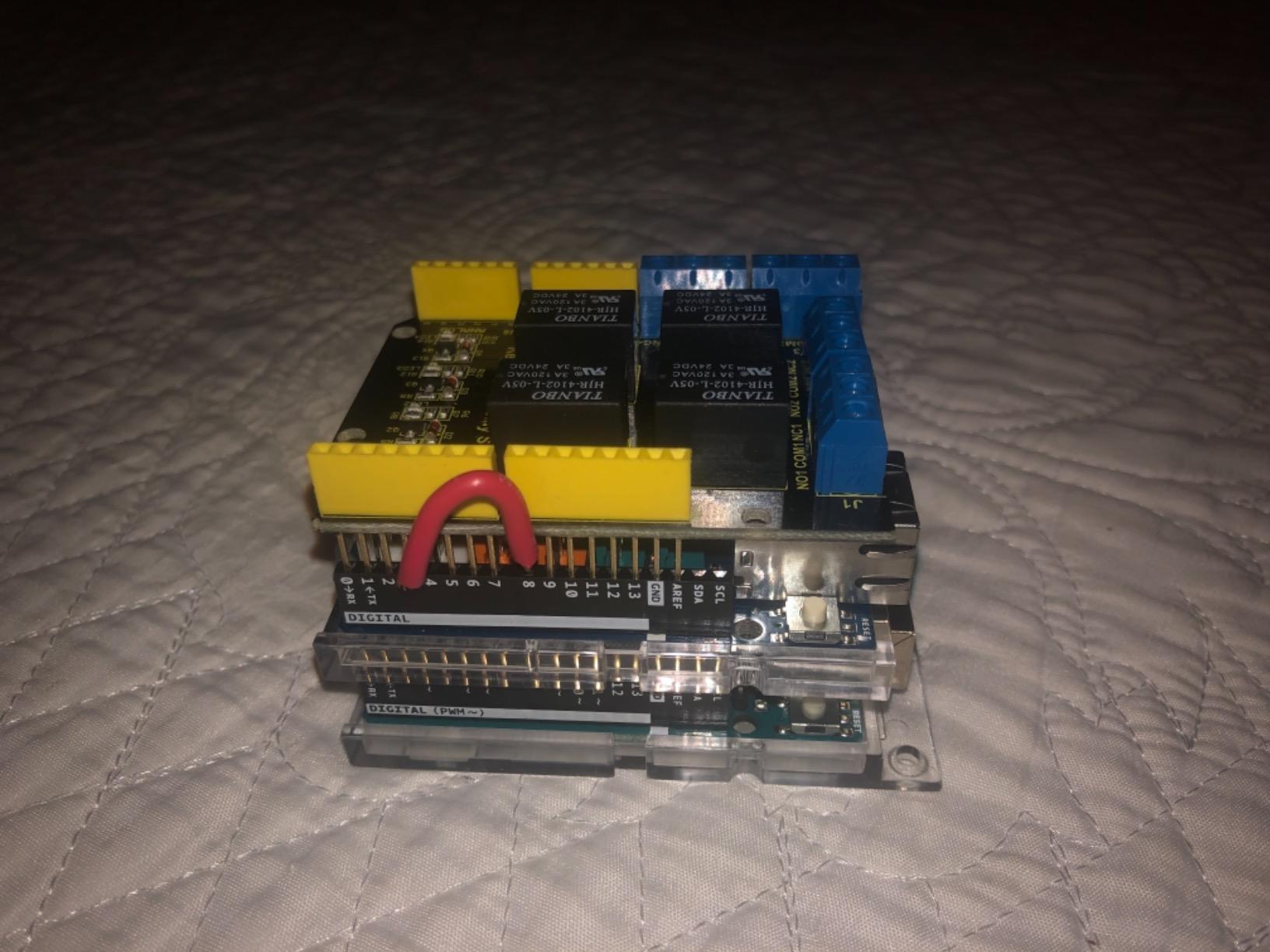 Amazon.com: KEYESTUDIO 4 通道繼電器屏蔽 5V 適用於 Arduino 控制器 R3 ARM PIC AVR STM32 Raspberry Pi 高級觸發繼電器模塊 ...