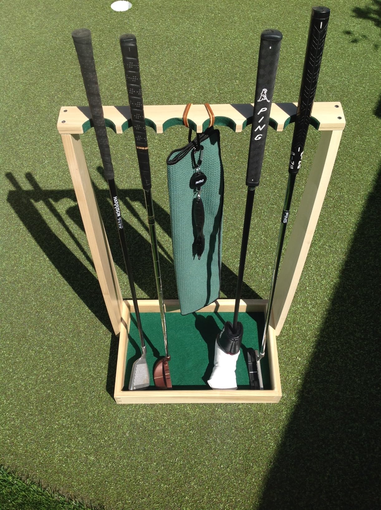 Amazon.com: Mobile Pro Shop Wooden Golf Putter Stand with Golf club ...