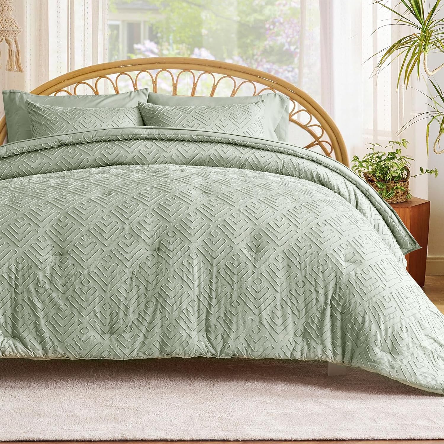 Amazon.com: EVERGRACE Boho Comforter Set King Size 7 Piece, Shabby Chic ...