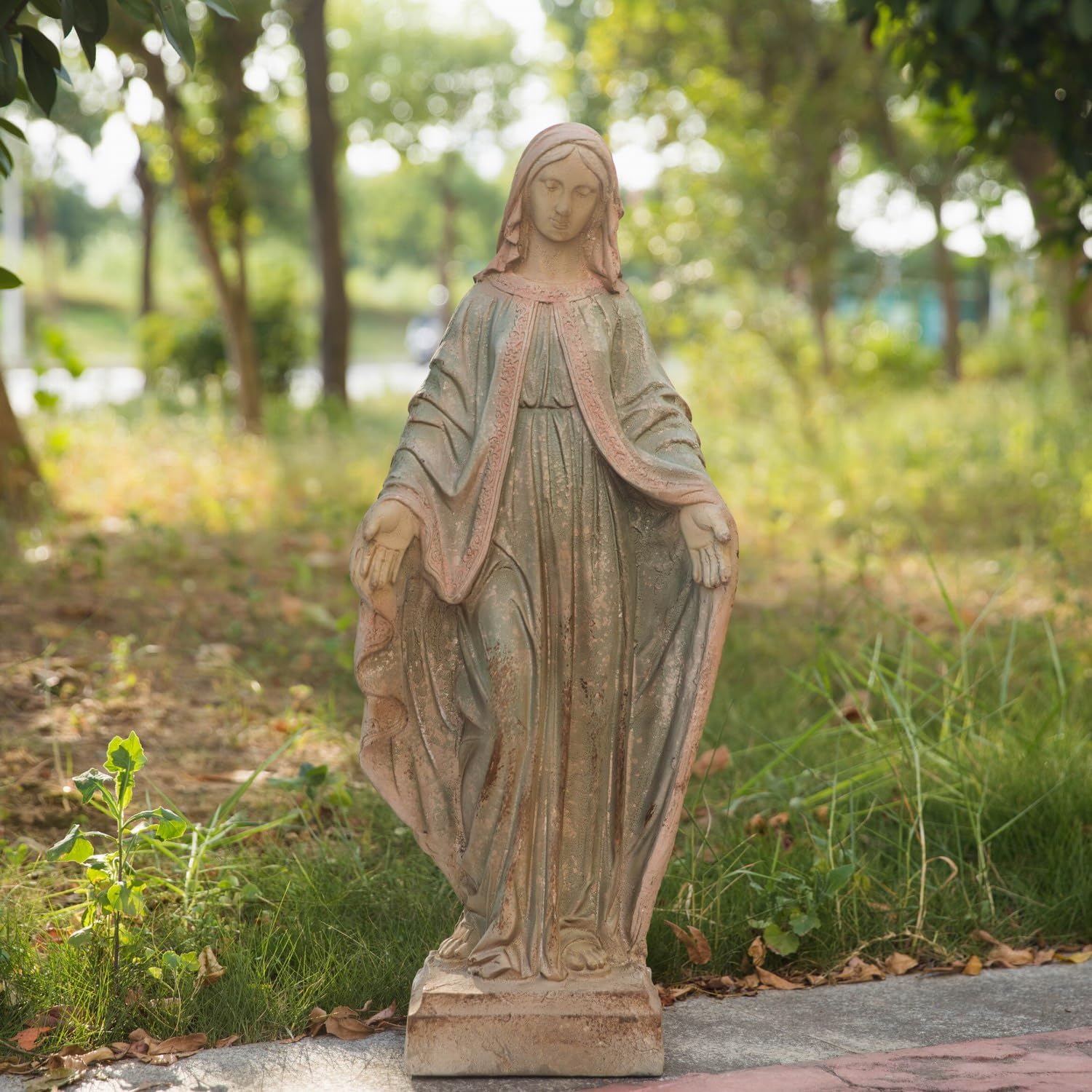 Amazon.com: Solid Rock Stoneworks Virgin Mary Stone Garden Statue 18in ...