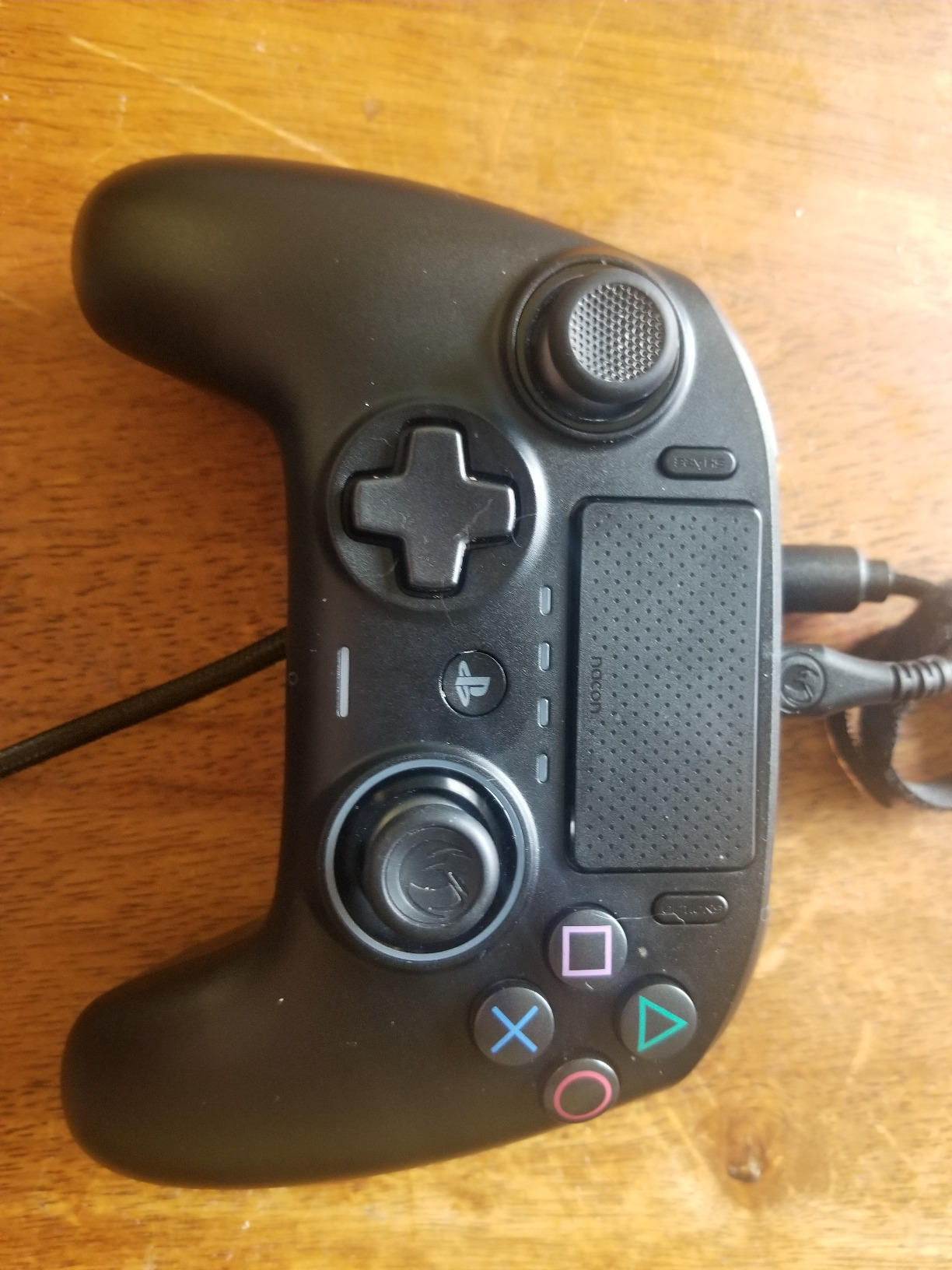 Amazon.com: NACON PlayStation 4 Controller - Wired, USB-C, 4 ...