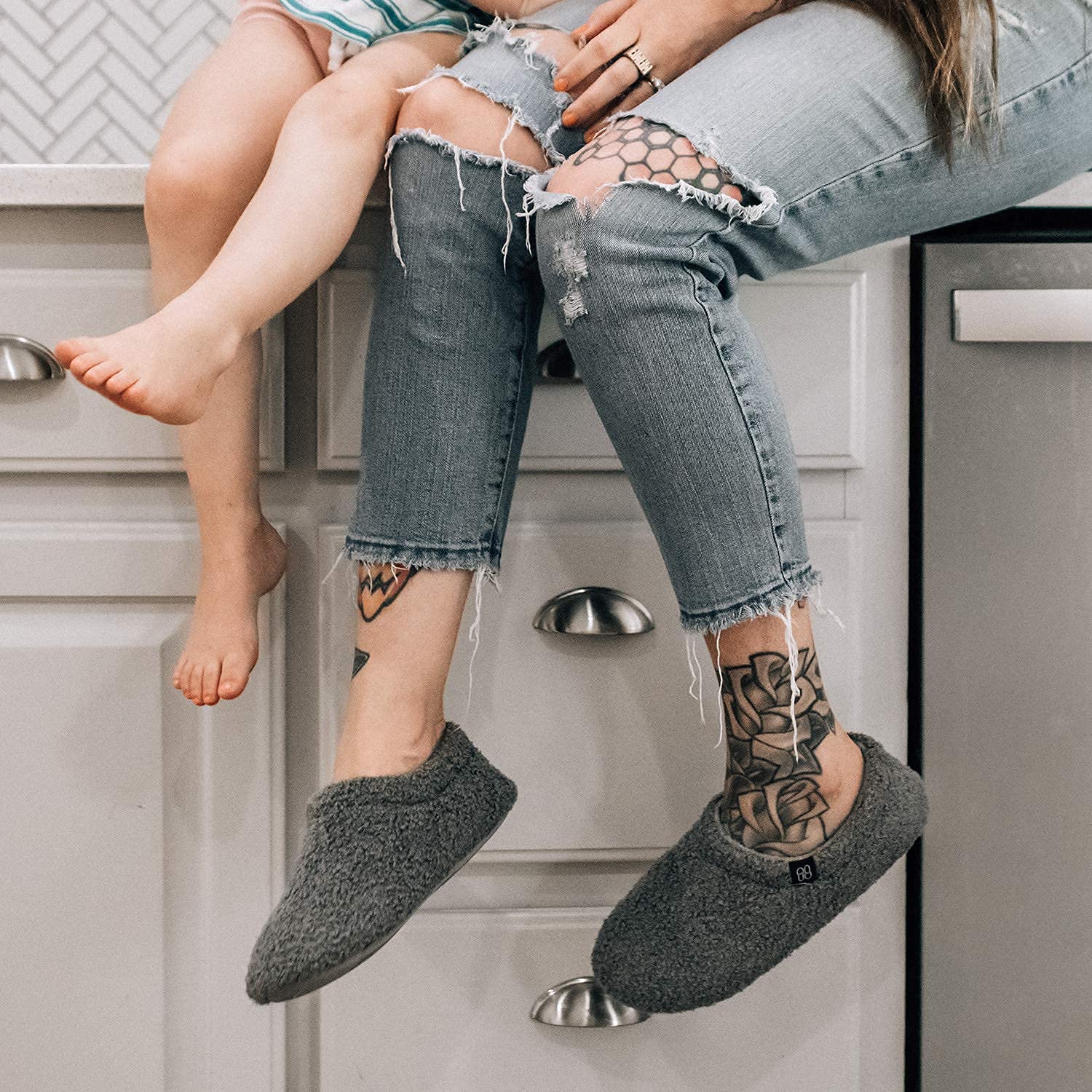 HomeTop Women's Fuzzy Curly Fur Memory Foam Loafer Slippers Bedroom ...