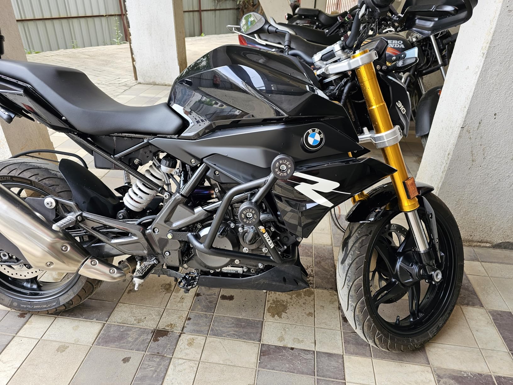 Bizen Premium Crash Guard with Frame Sliders - Black(Compatible with ...