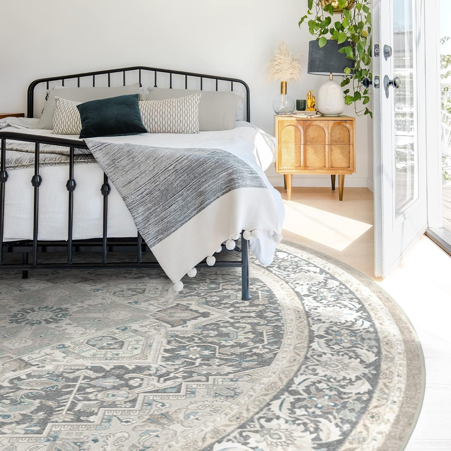 Amazon.com: RUGGABLE Washable Vintage Area Rug – Hendesi Heriz Abalone ...