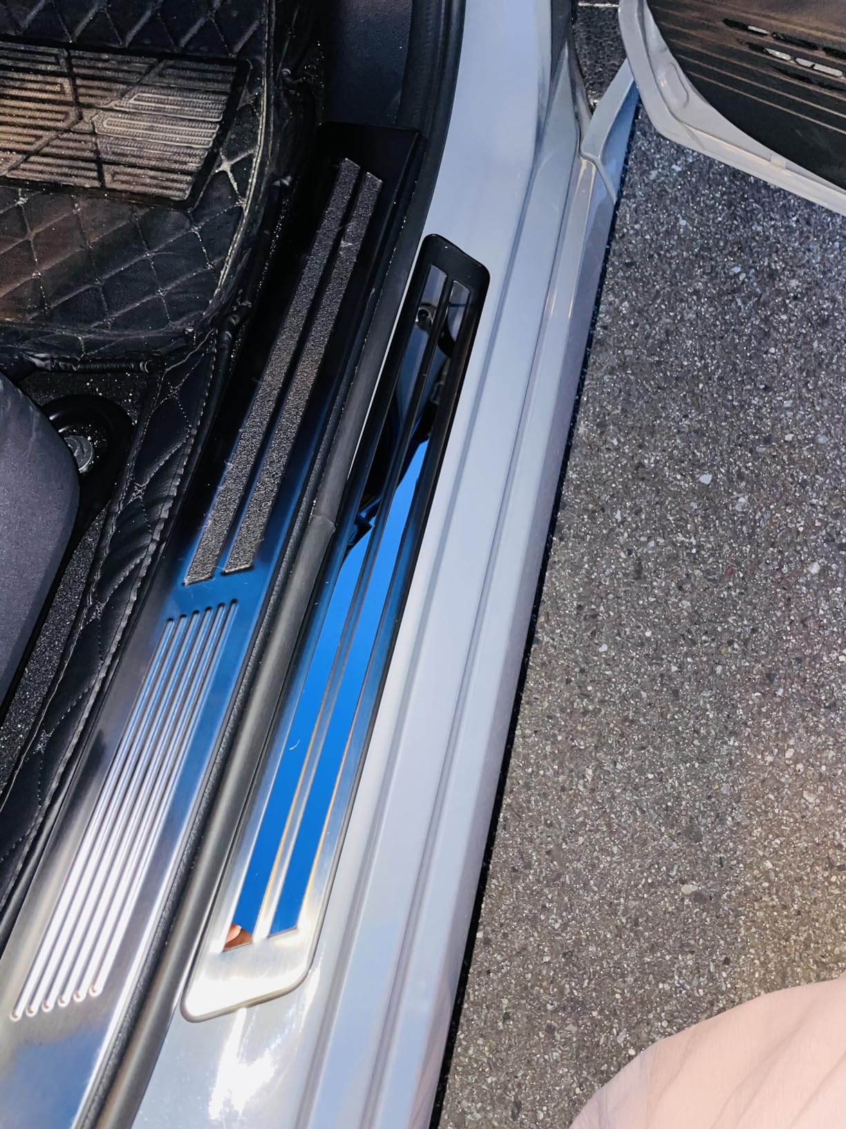 Amazon | 【エコーズプロダクト】日産ノート E13 前期 後期 オーラ FE13 前期 後期 インナースカッフ＆サイドステップスカッフ 2点セット キッキングプレート ブラックヘア ...