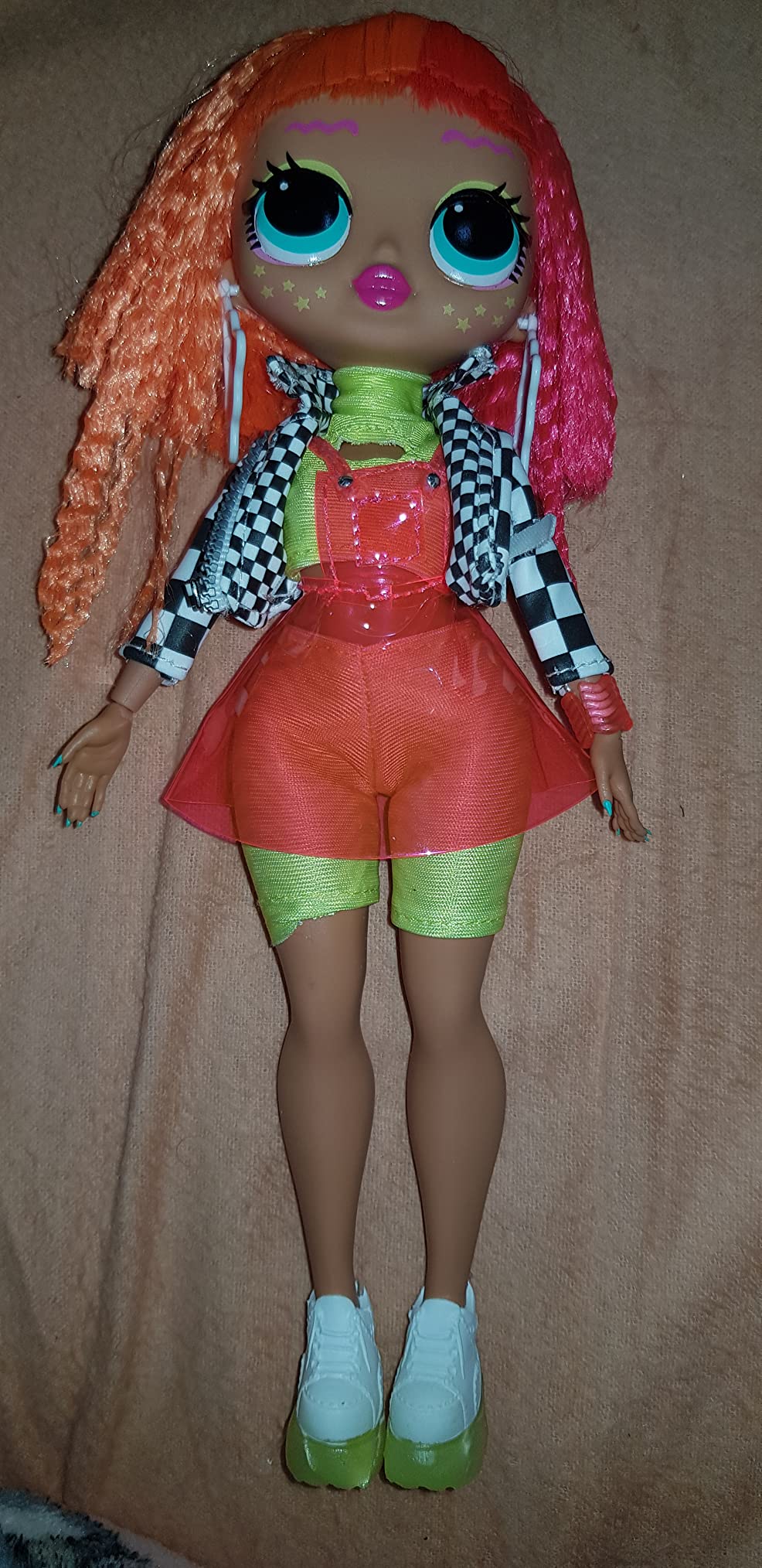 Amazon.com: LOL Surprise OMG Neonlicious Fashion Doll– Great Gift for ...