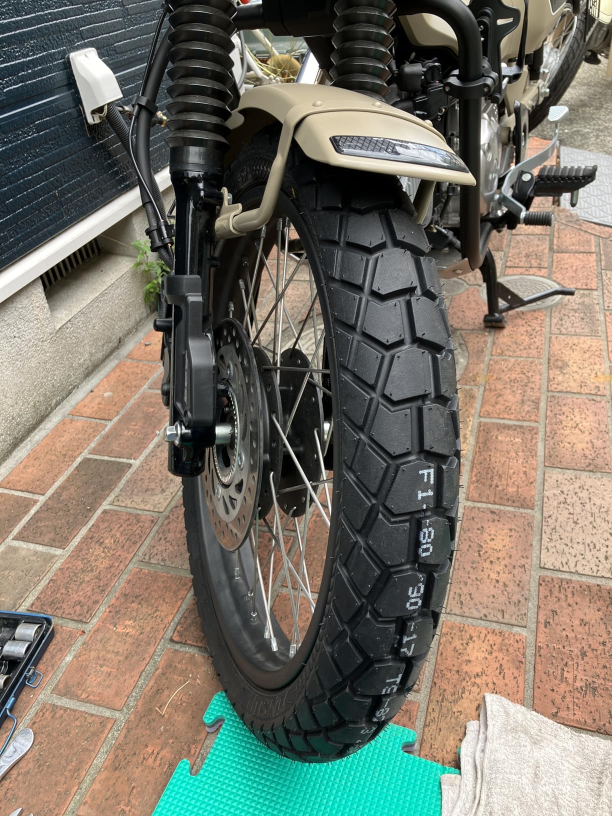 Amazon.co.jp: TIMSUN(ティムソン) バイク タイヤ TS823 80/90-17 45P TT フロント TS-823 ...