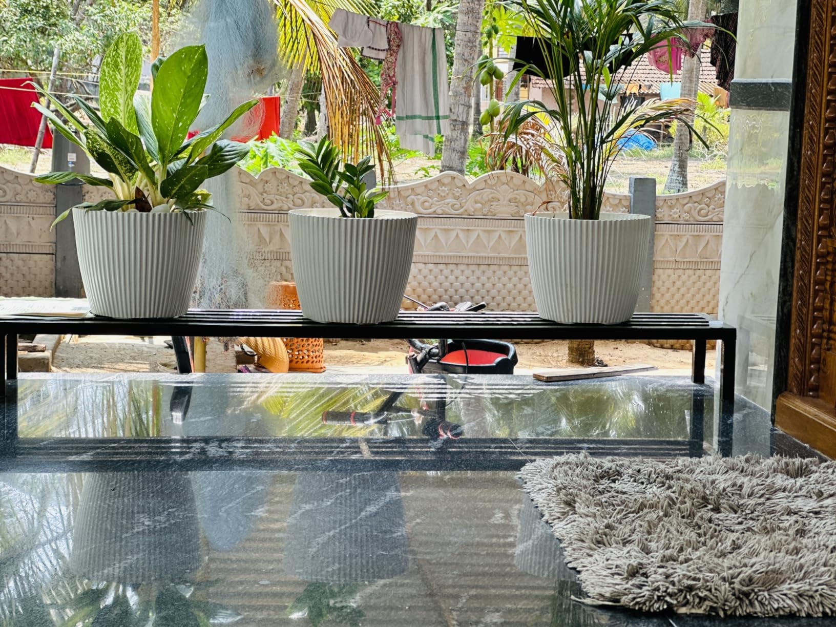 Pankaj Nursery Plastic Round Mega Indoor and Outdoor Pot, White, 12 ...