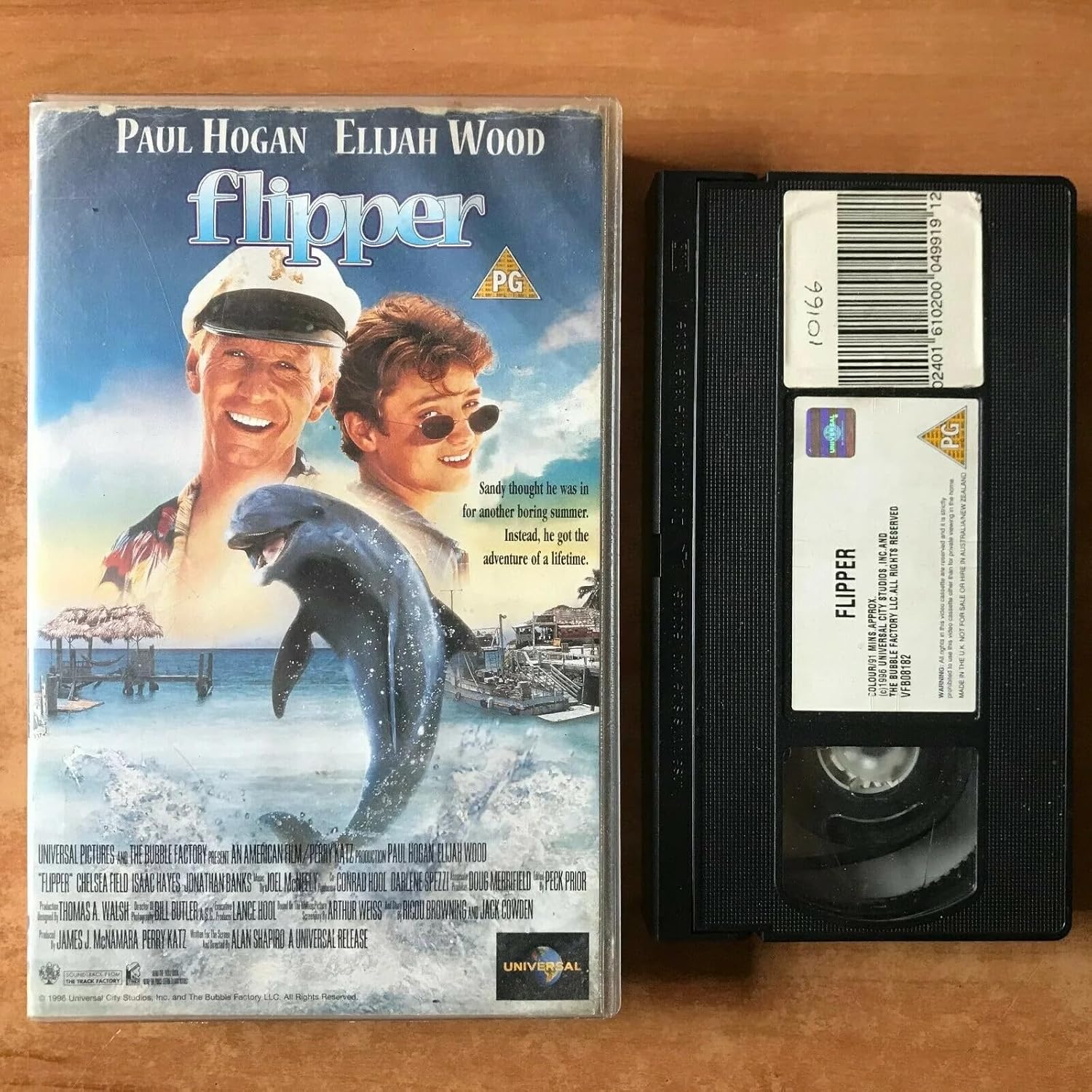 Flipper (1996): Florida Adventure [Large Box] Rental - Elijah Wood ...