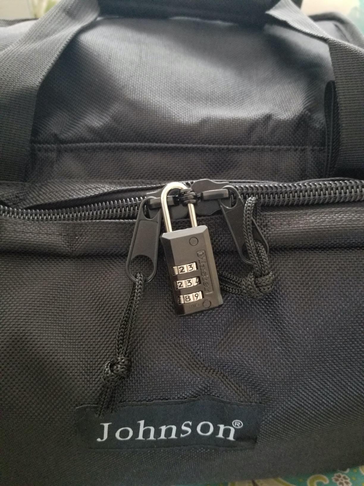 Master Lock 130D 1-3/6" Brass Padlock - Amazon.com