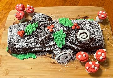 Amazon.com: Nordic Ware Yule Log Pan, One Size, Silver: Novelty Cake ...