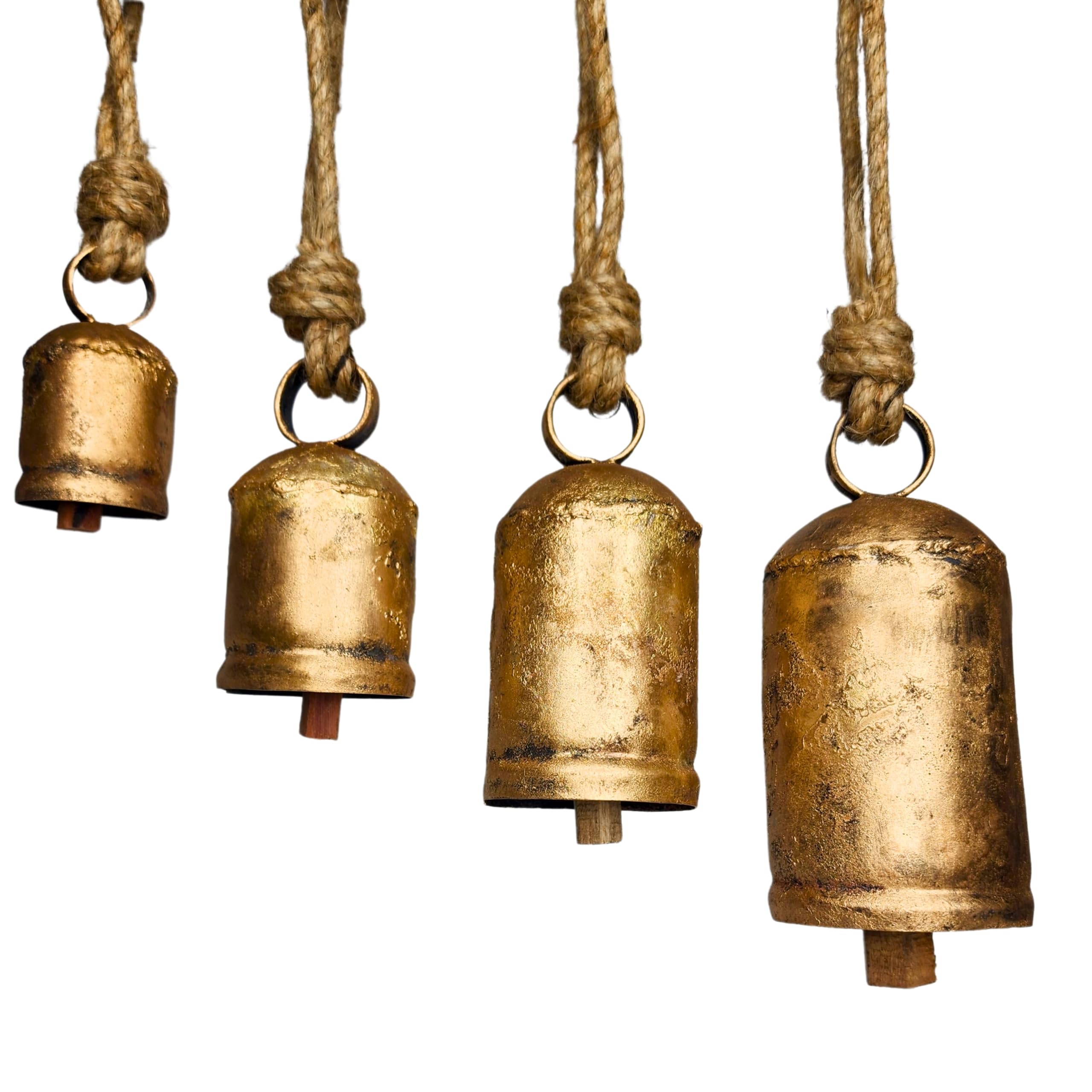 Amazon.com: BELLUXE Set of 4 Harmony Cow Bells Vintage Handmade Rustic ...