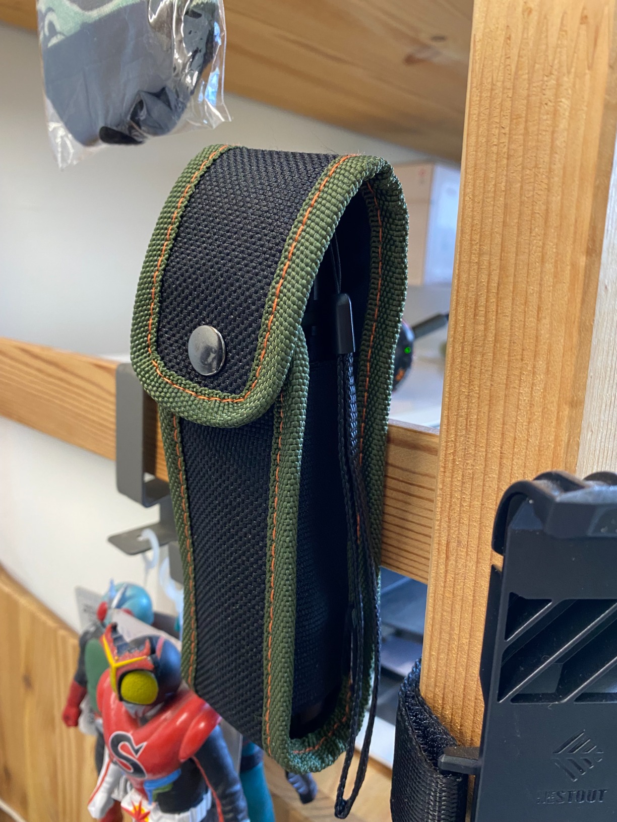 Amazon.co.jp: エーモン(amon) OGC チラックスランプ 折りたたみ式 専用USB充電ケーブル付属 キャンプ用 間接照明 8635 白 : 車＆バイク