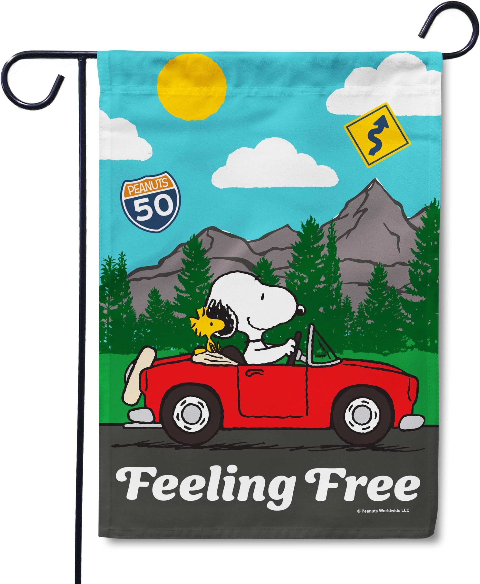 Amazon.com : Flagology.com, PEANUTS® Merry Christmas Snoopy and ...