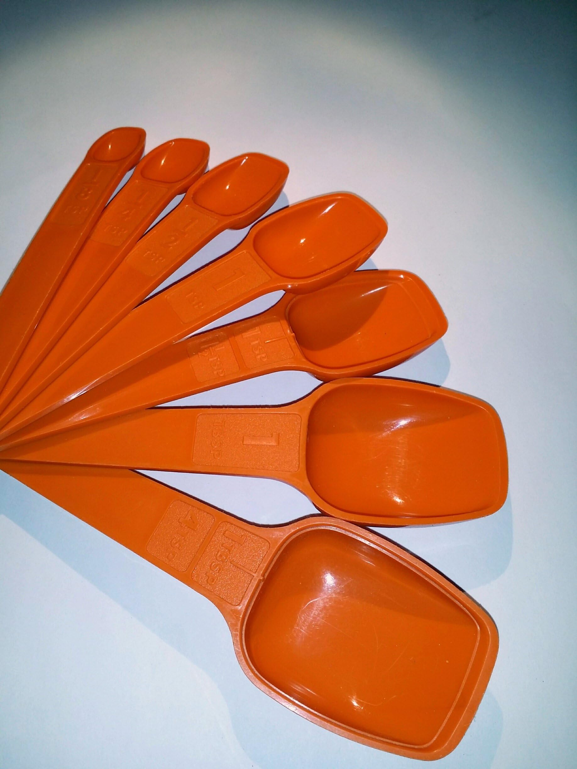 Amazon.com: Vintage Tupperware Measuring Spoons Set of 7 Orange: Home ...