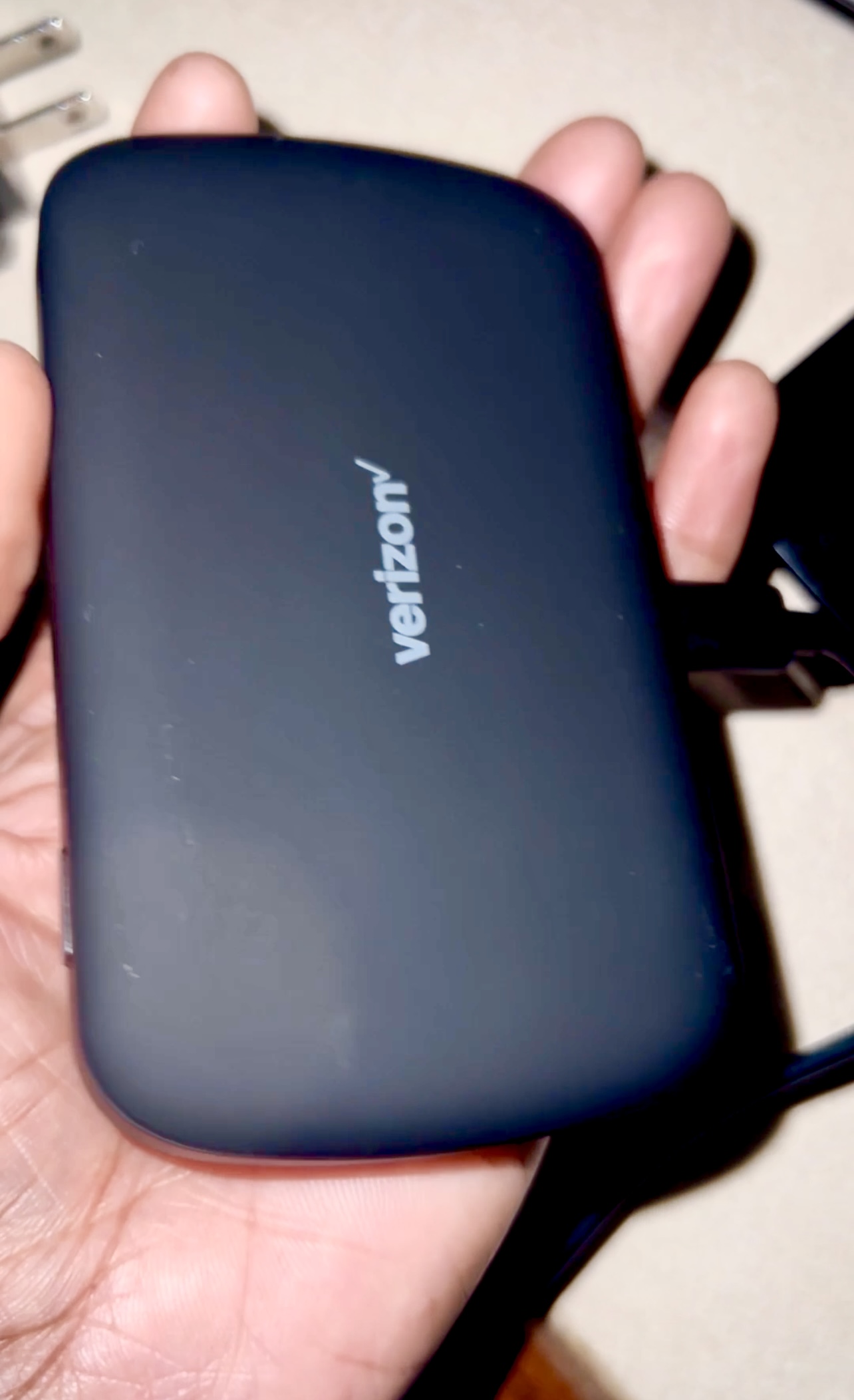 Watch Verizon jetpack mobile hotspot wifi device demo on Amazon Live