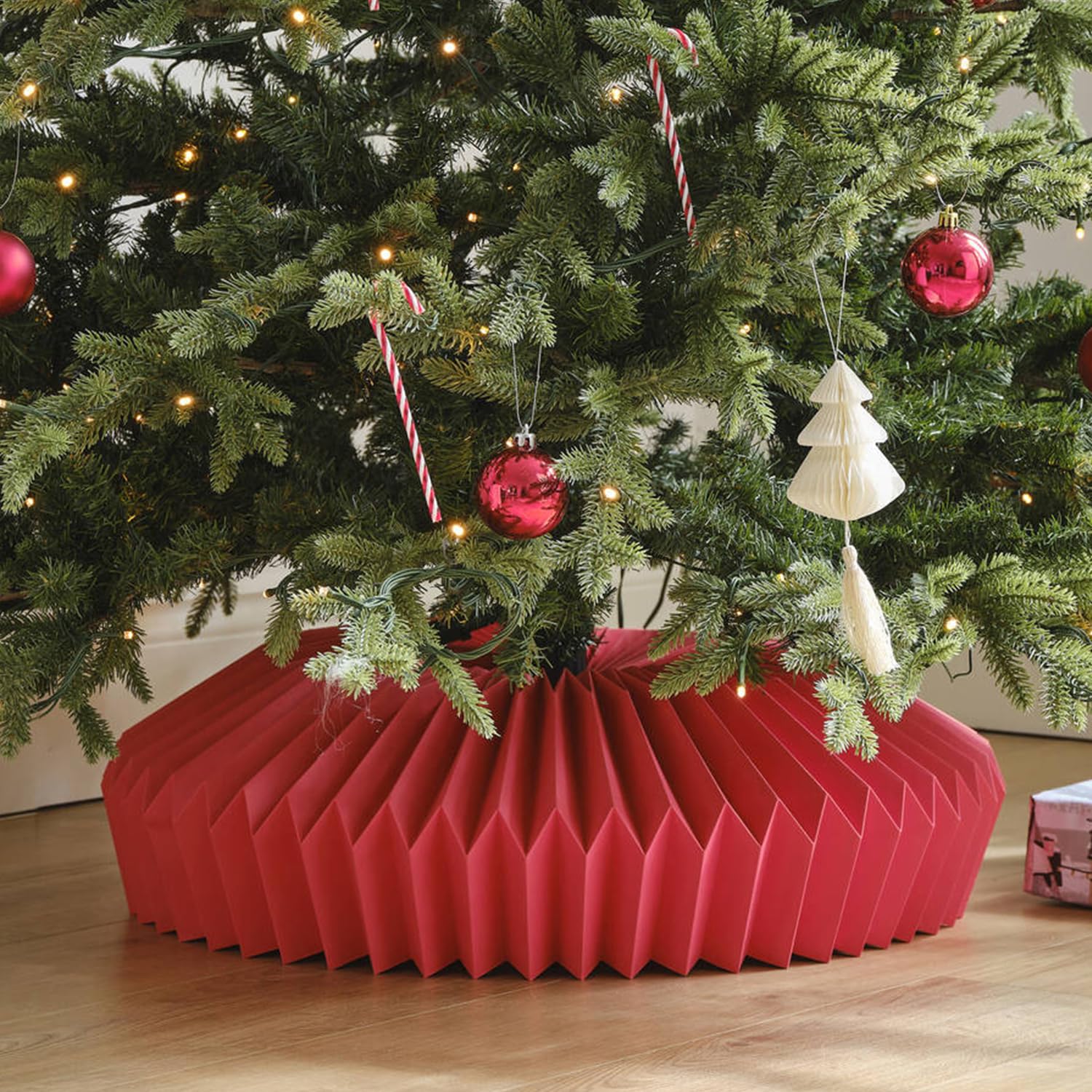 Amazon.com: 26in Honeycomb Christmas Tree Collar - Christmas Tree Base ...