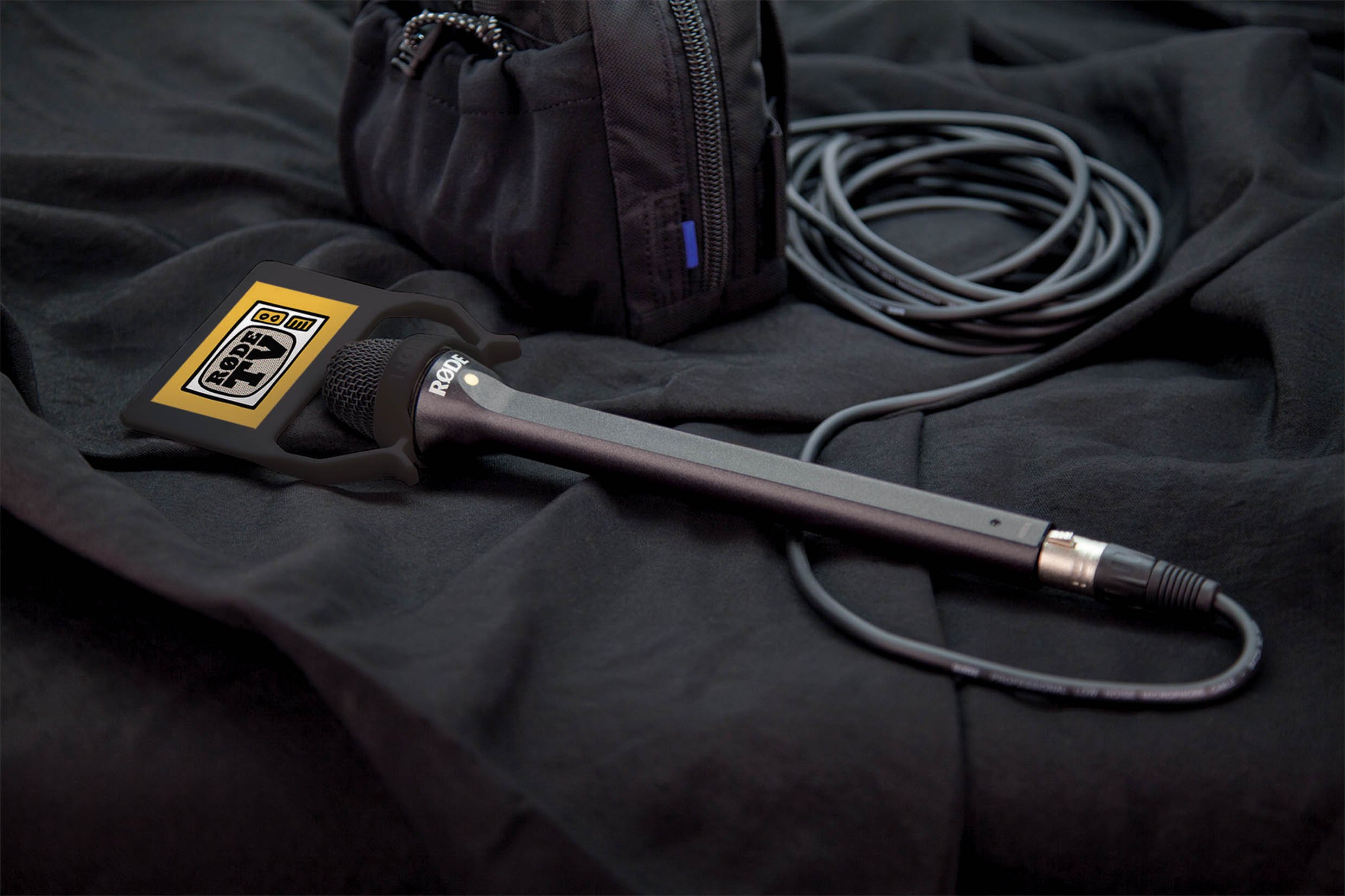 Buy RØDE Reporter Handheld Dynamic Interview or Presentation Microphone ...