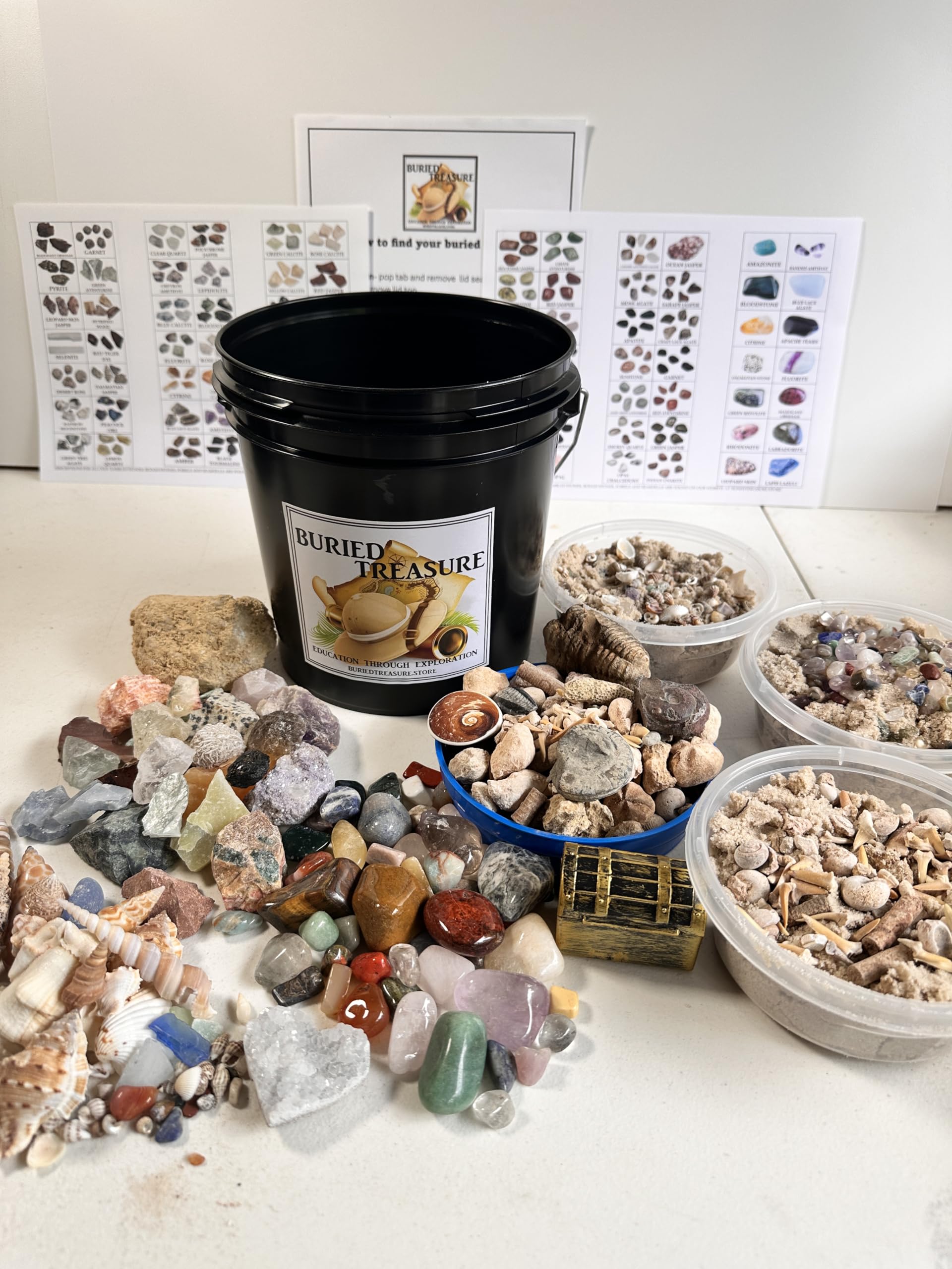 Amazon.com: Generic Ultimate Mining Bucket/Gemstones/Crystals/Fossils ...