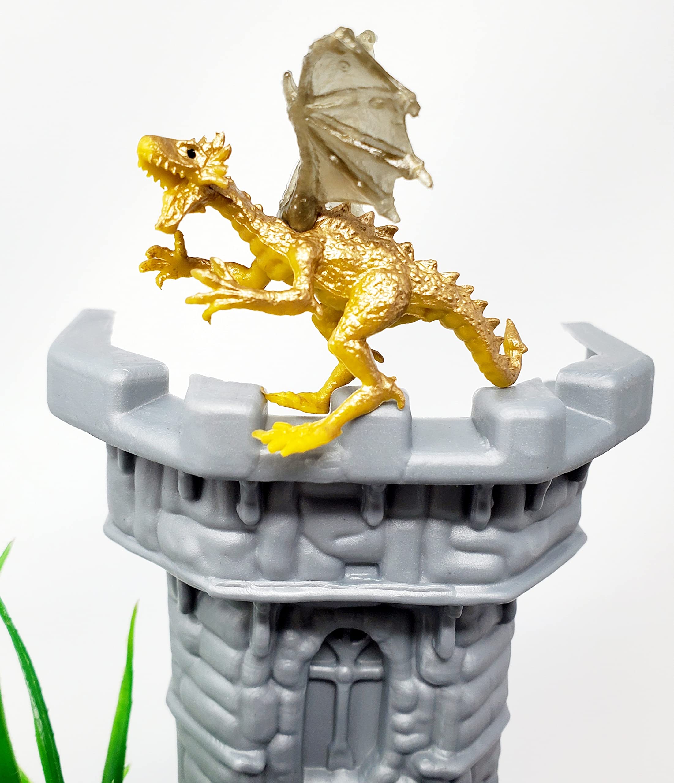 Buy Dungeons & Dragons Deluxe Birthday Cake Topper Set Featuring ...